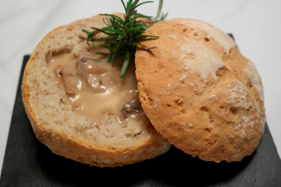 Suppebolle med soppsuppe - avisa-st.no