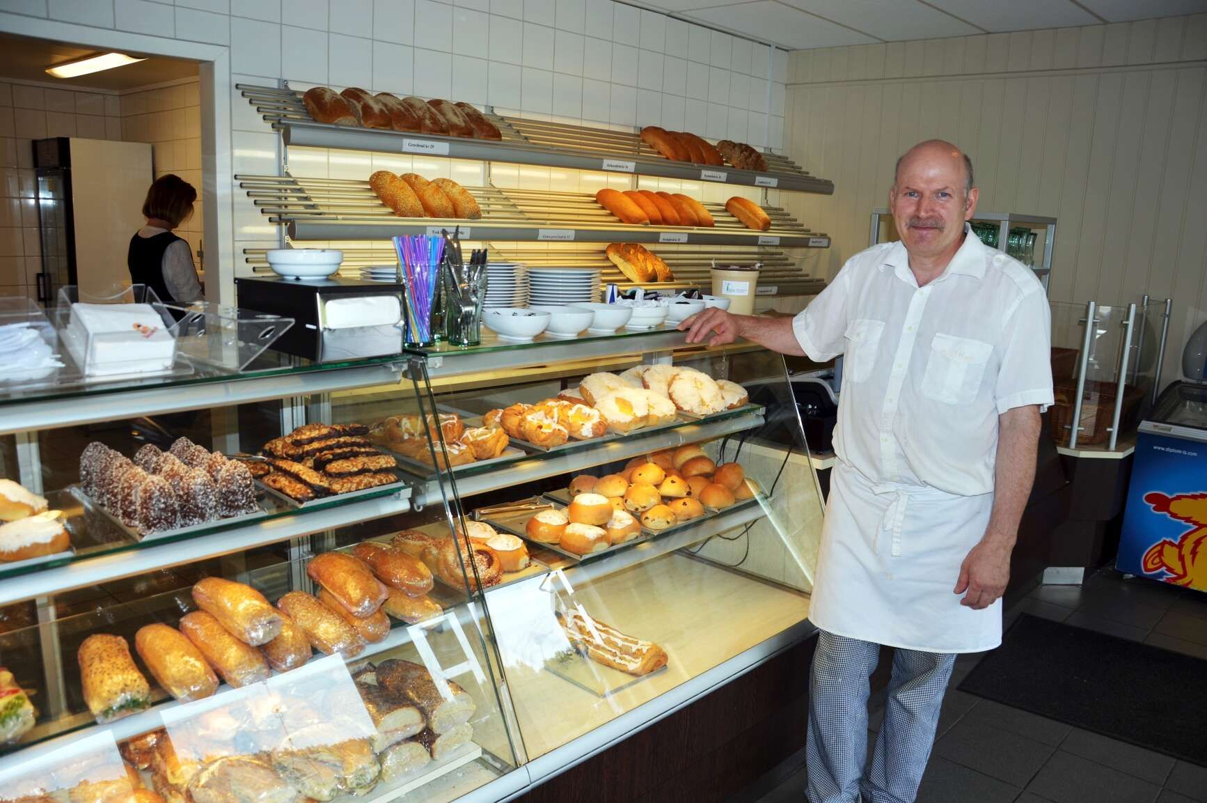 Måtte stenge bakeriet og kafeen - agderposten.no