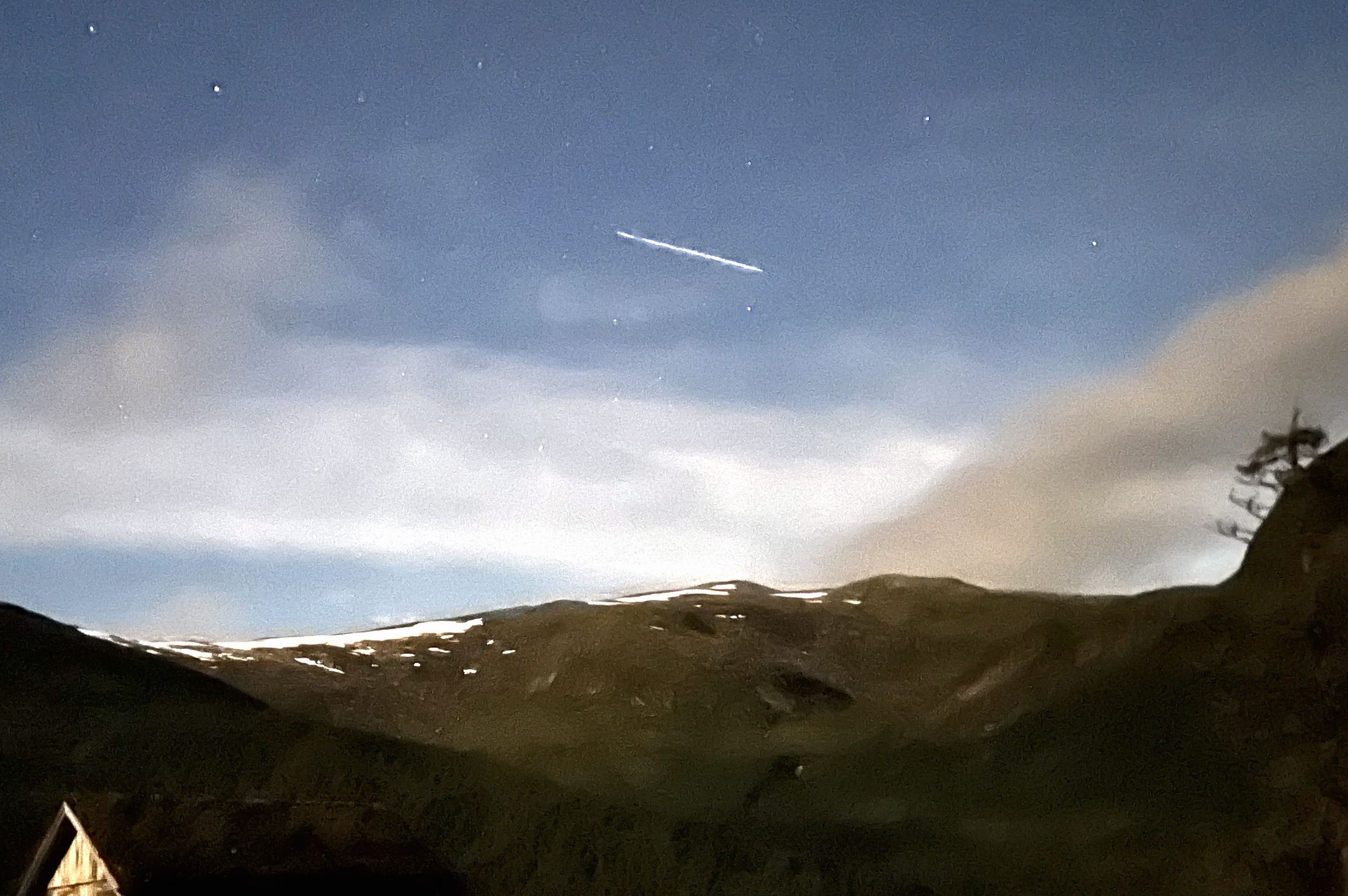 Fleire har observert lysfenomen på himmelen - fjordingen.no
