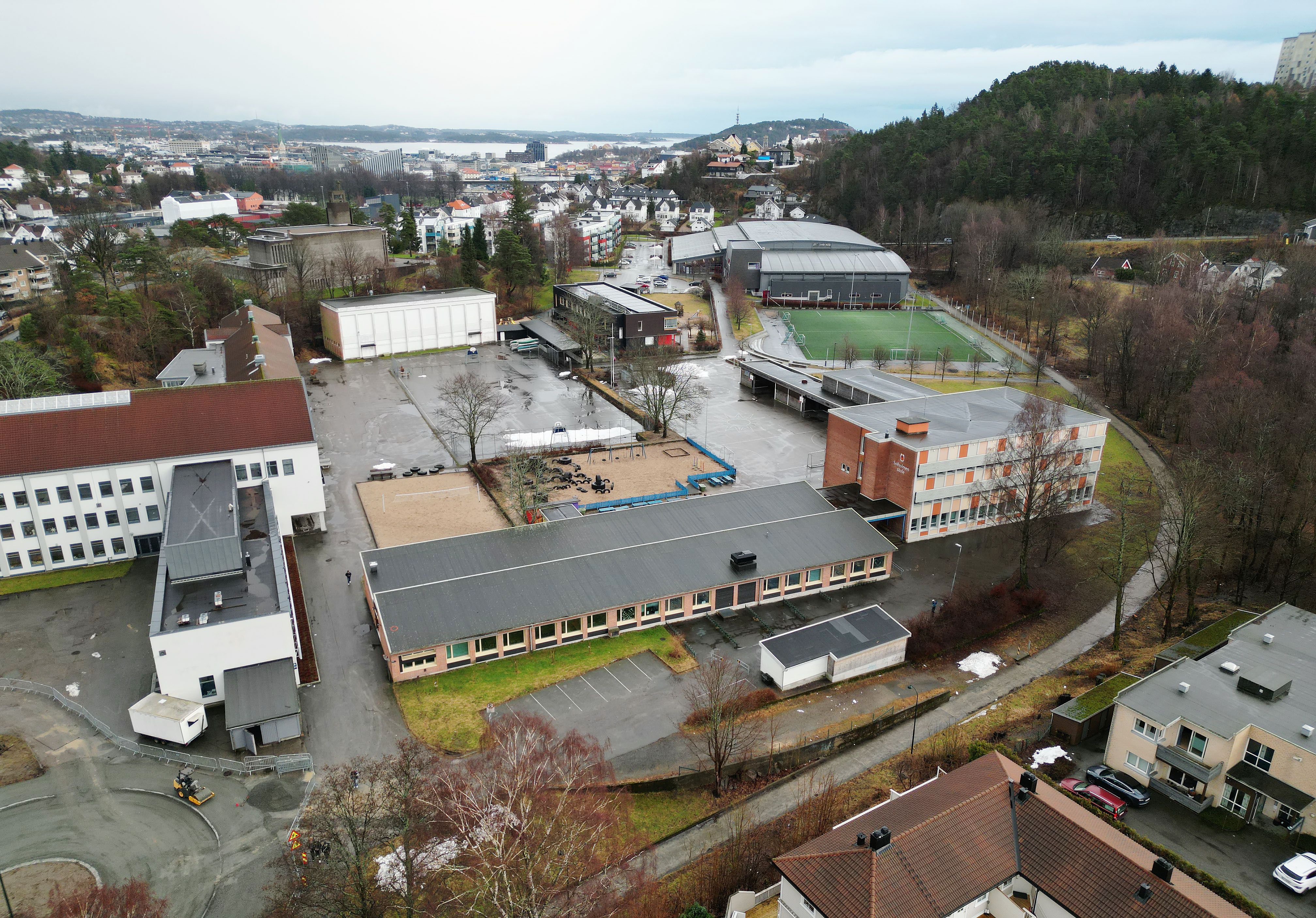 Kristiansand: Solholmen skole kan bli delt i to - elevene skal gå på ...
