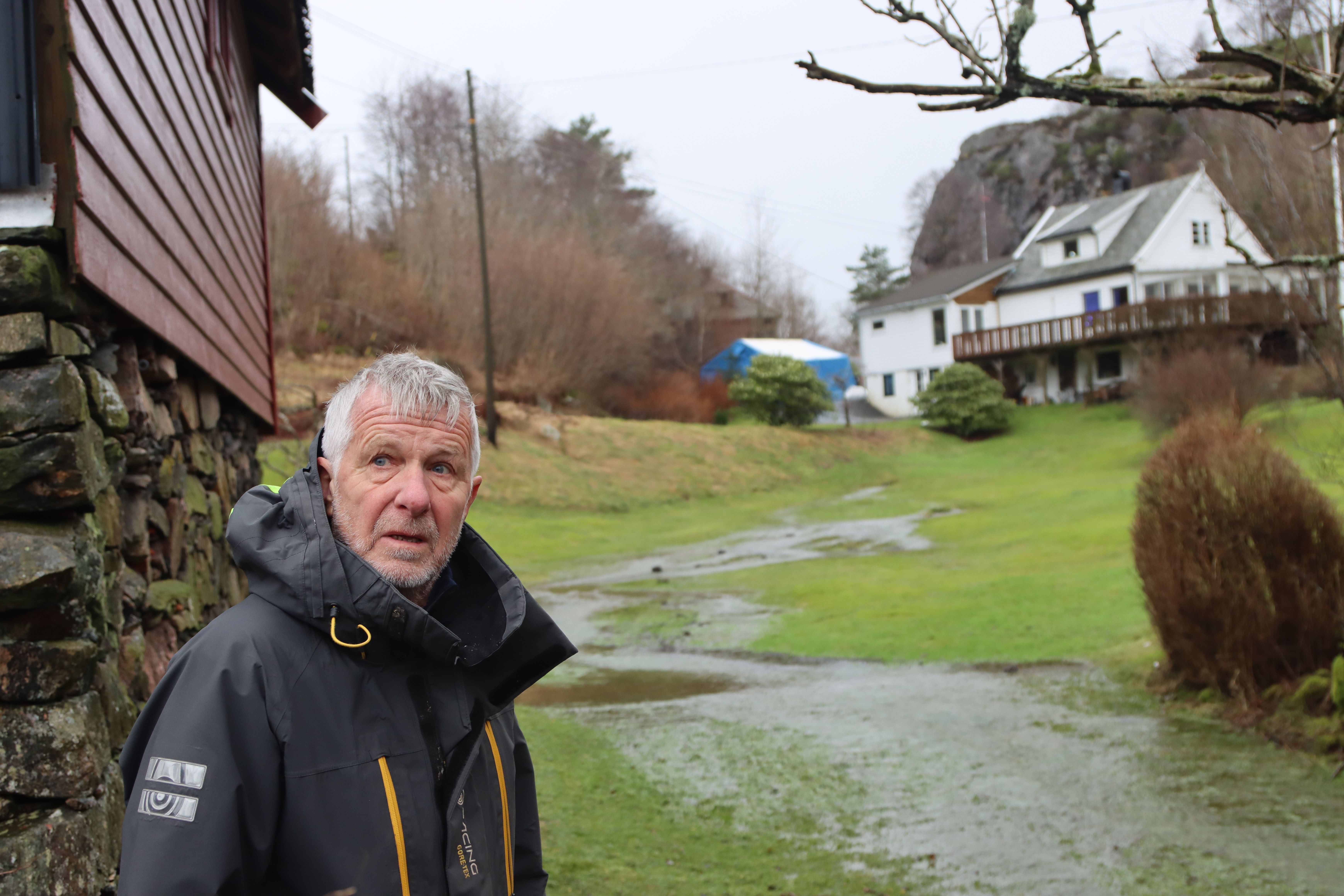 Hyttenaboer i Ebbesvik fortviler: – Det er mye her som skurrer ...