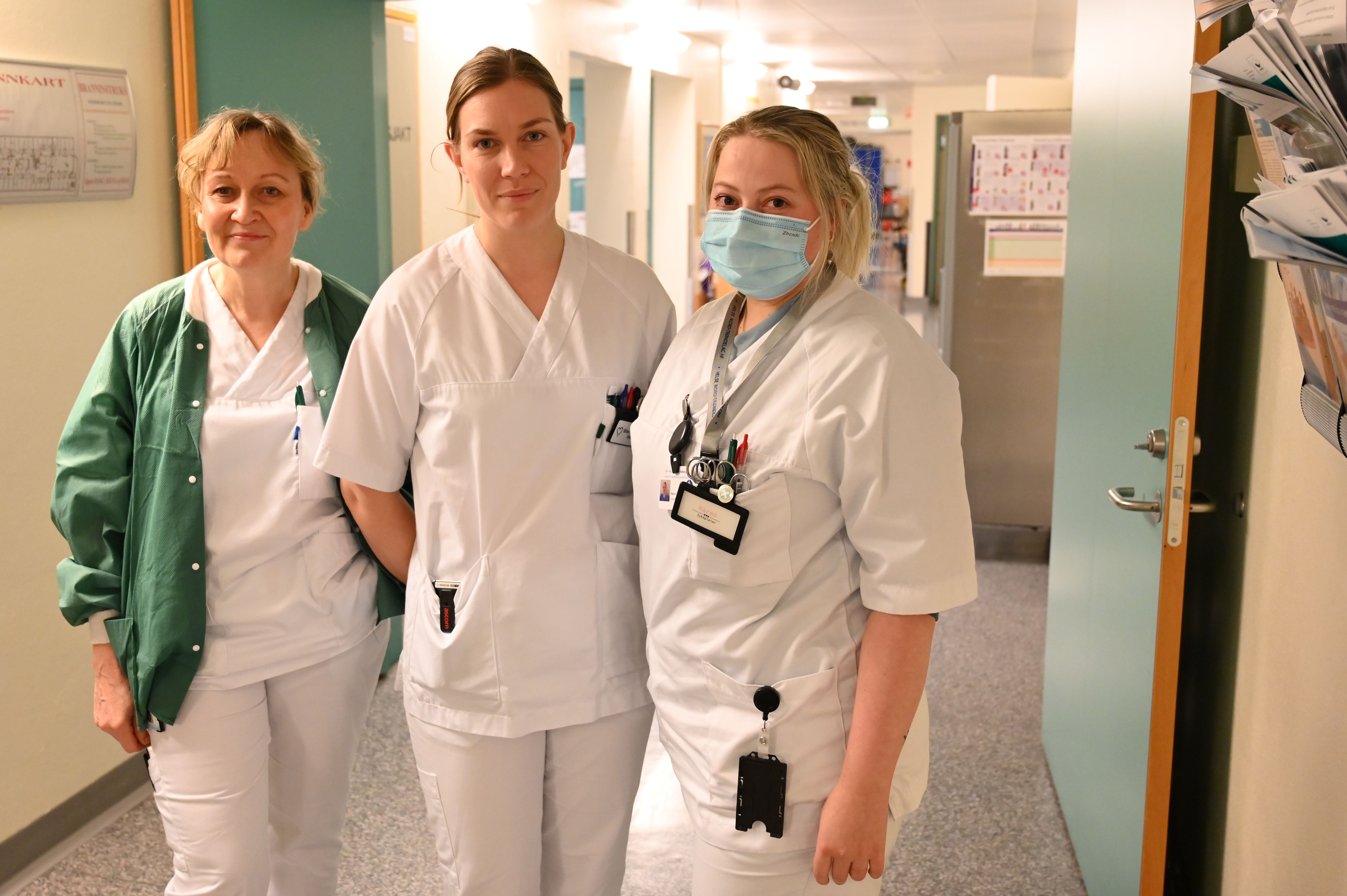 Fulle pasientlister og travle dager. Bli med på innsiden av Sykehuset ...