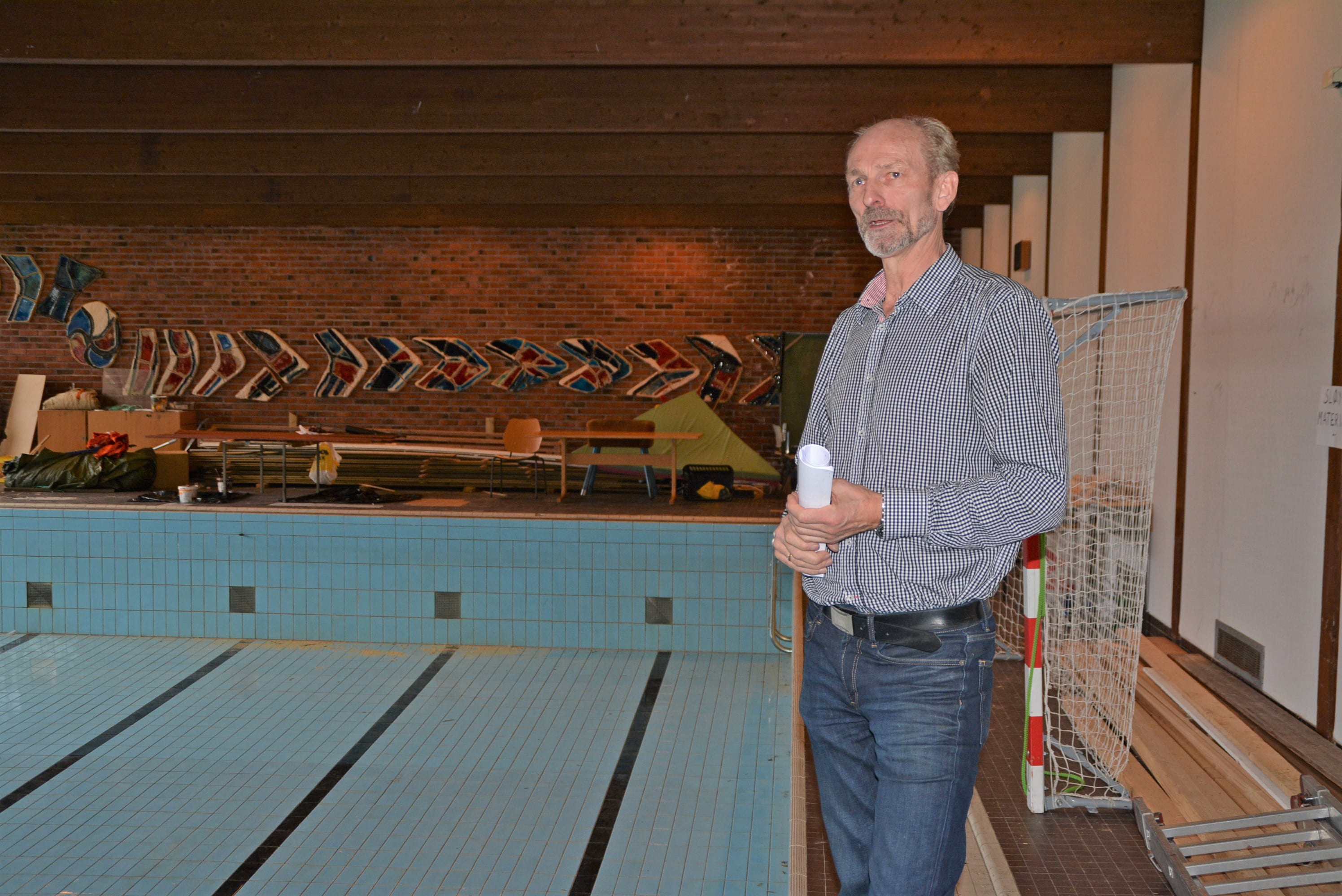 Rektoren er skuffa, men gler seg over at det er bassengvilje på sikt ...