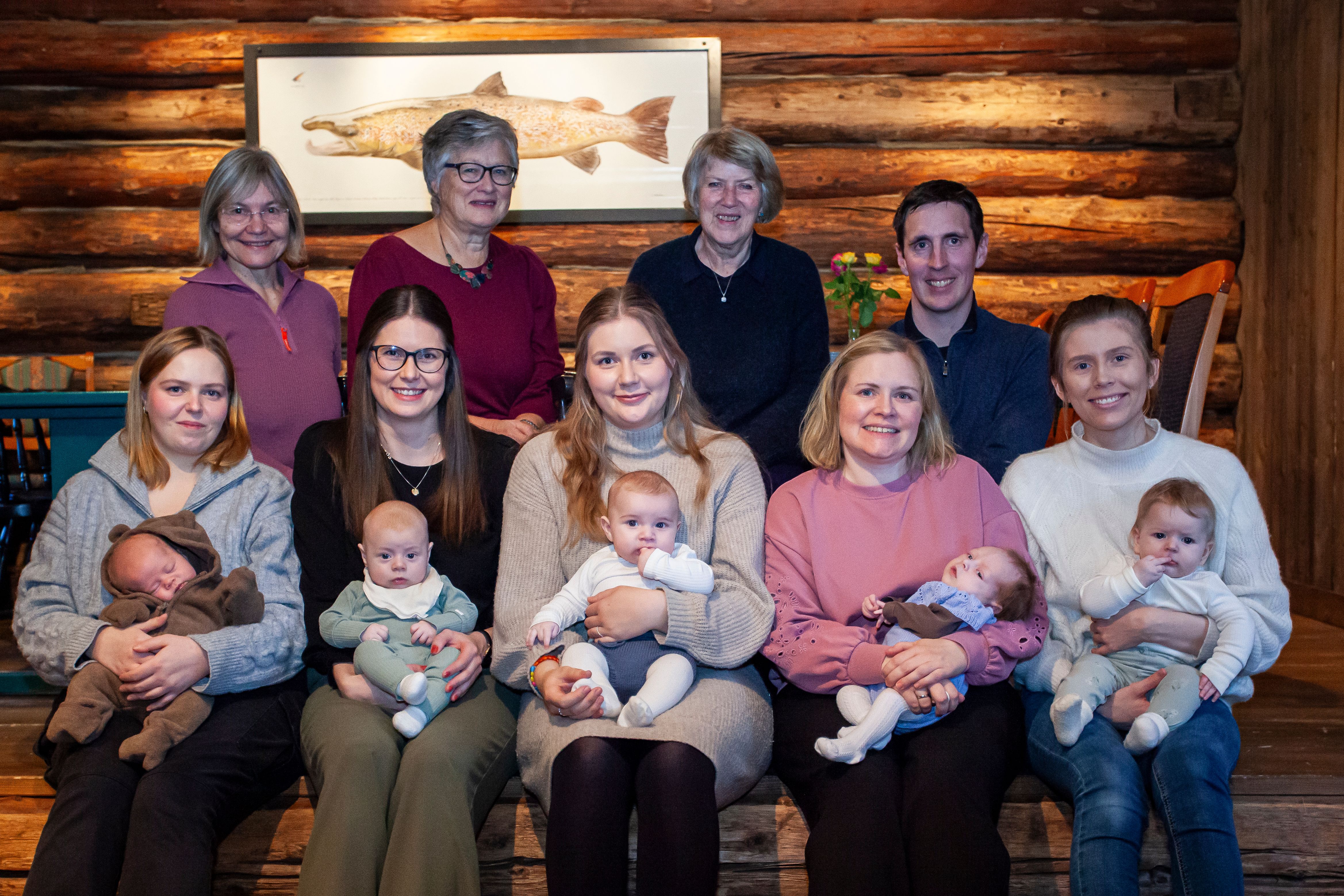 Blir kjent med neste generasjon med labber og babytreff - gauldalsposten.no