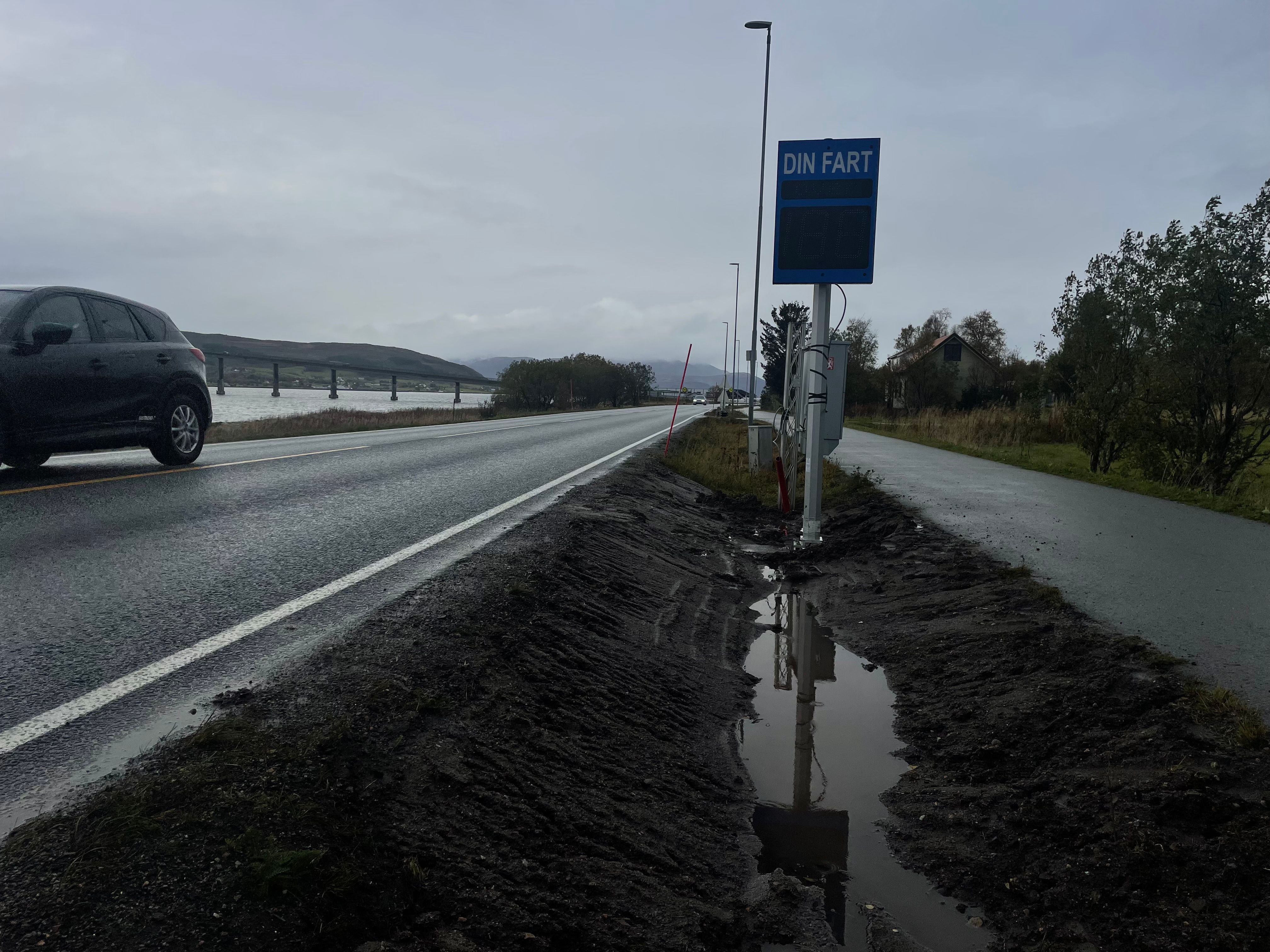 Nytt skilt: – Satt opp som ett fartsreduserende tiltak - vol.no