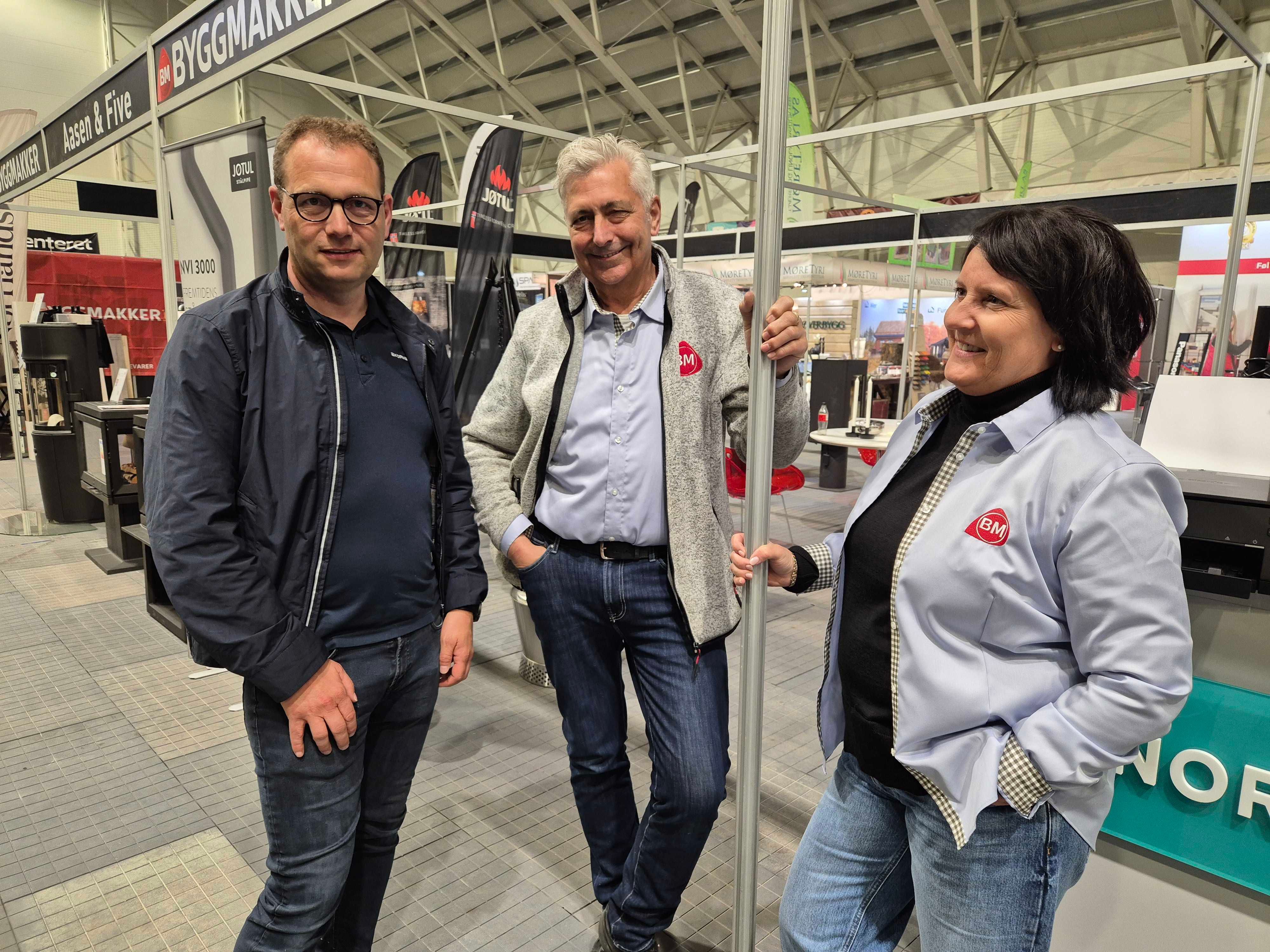 Paret stiller på messe med eget merke: – Vi hadde et ønske om å gjøre å ...