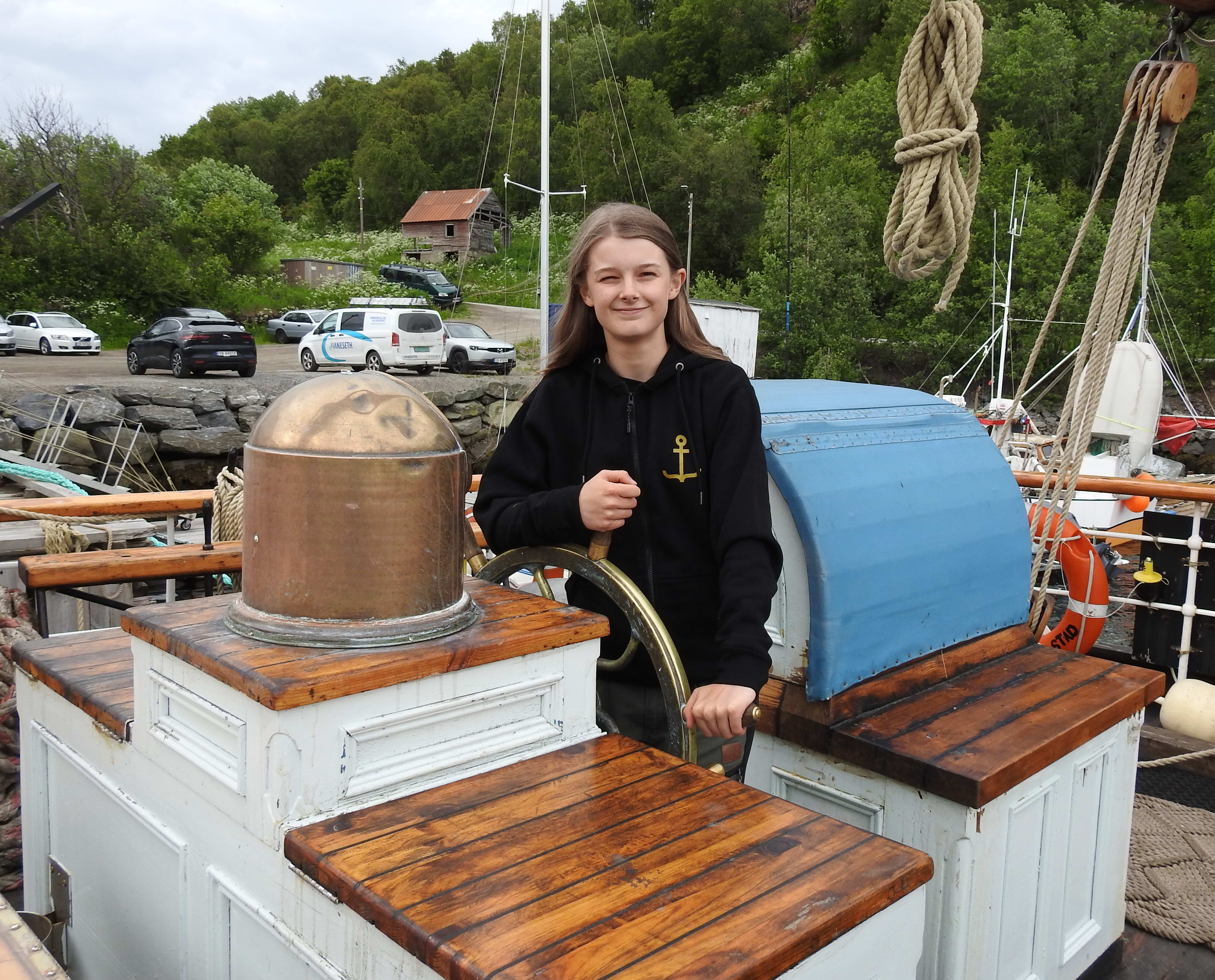 Frida (15) har vært tre år på Anna Rogde: – Har hjulpet meg videre i ...