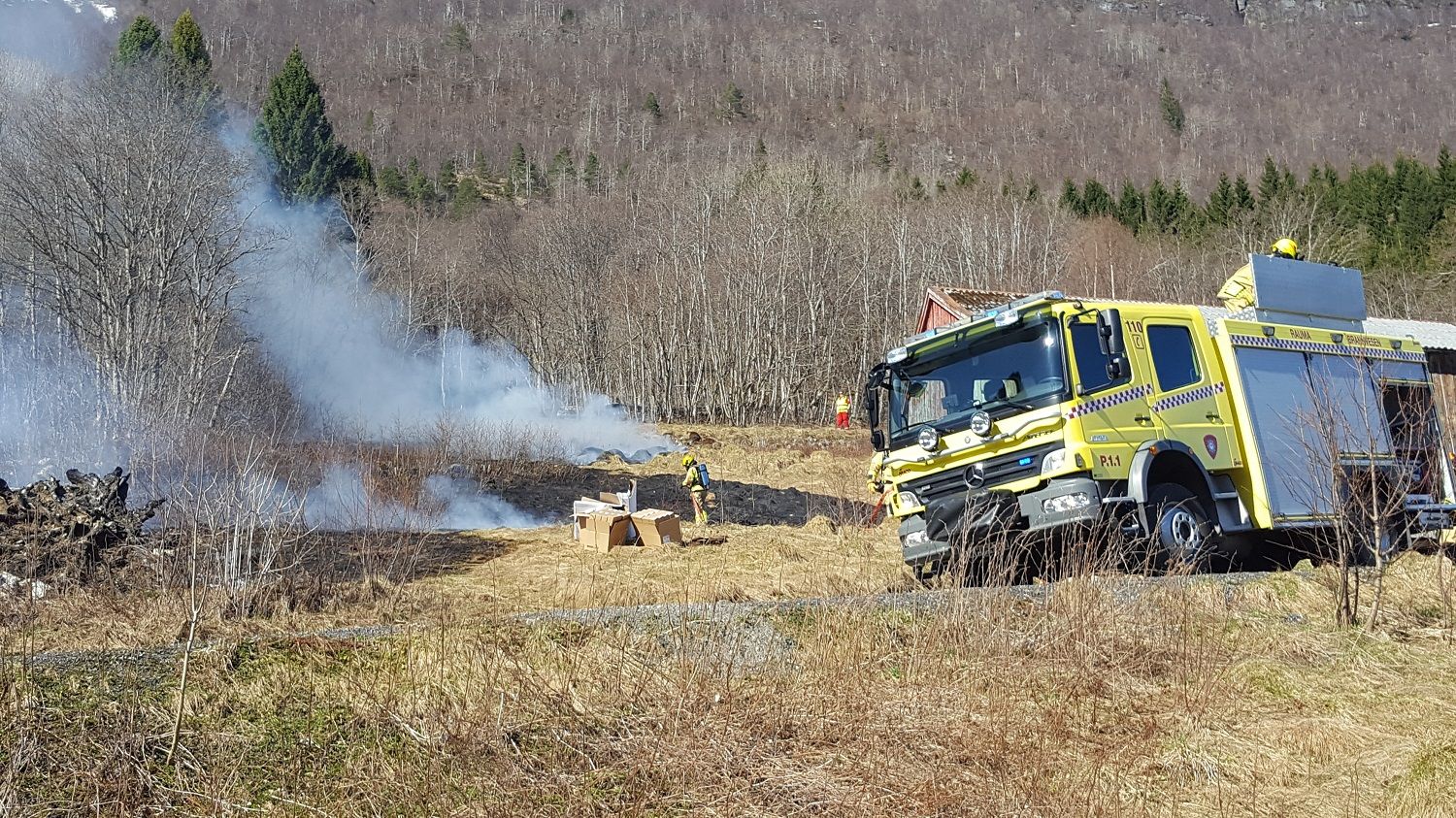 Bål ute av kontroll førte til brann i terrenget på Brevikstranda ...