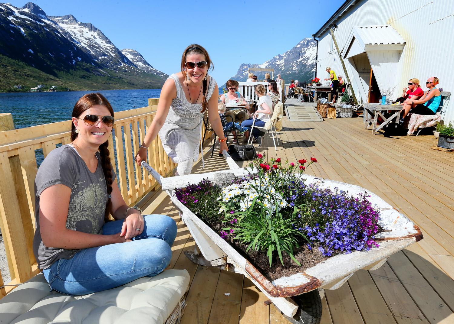 Bryggejentene stenger ikke ned: – Det skal være trygt å komme hit ...