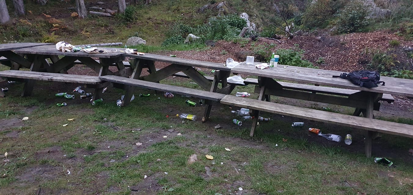 Bosset flyt etter utandørs fest - strilen.no