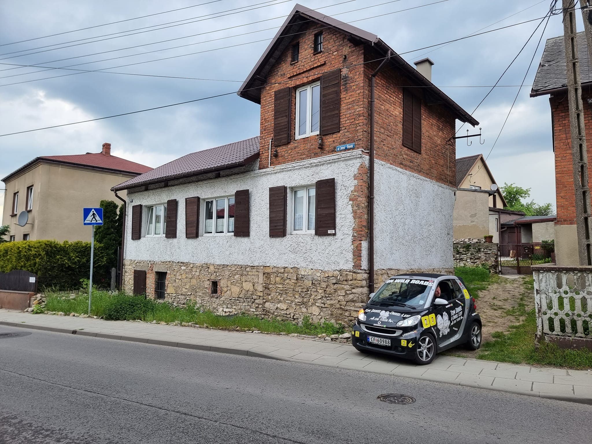 Kjører til Afrika i «verdens minste bil» - smp.no