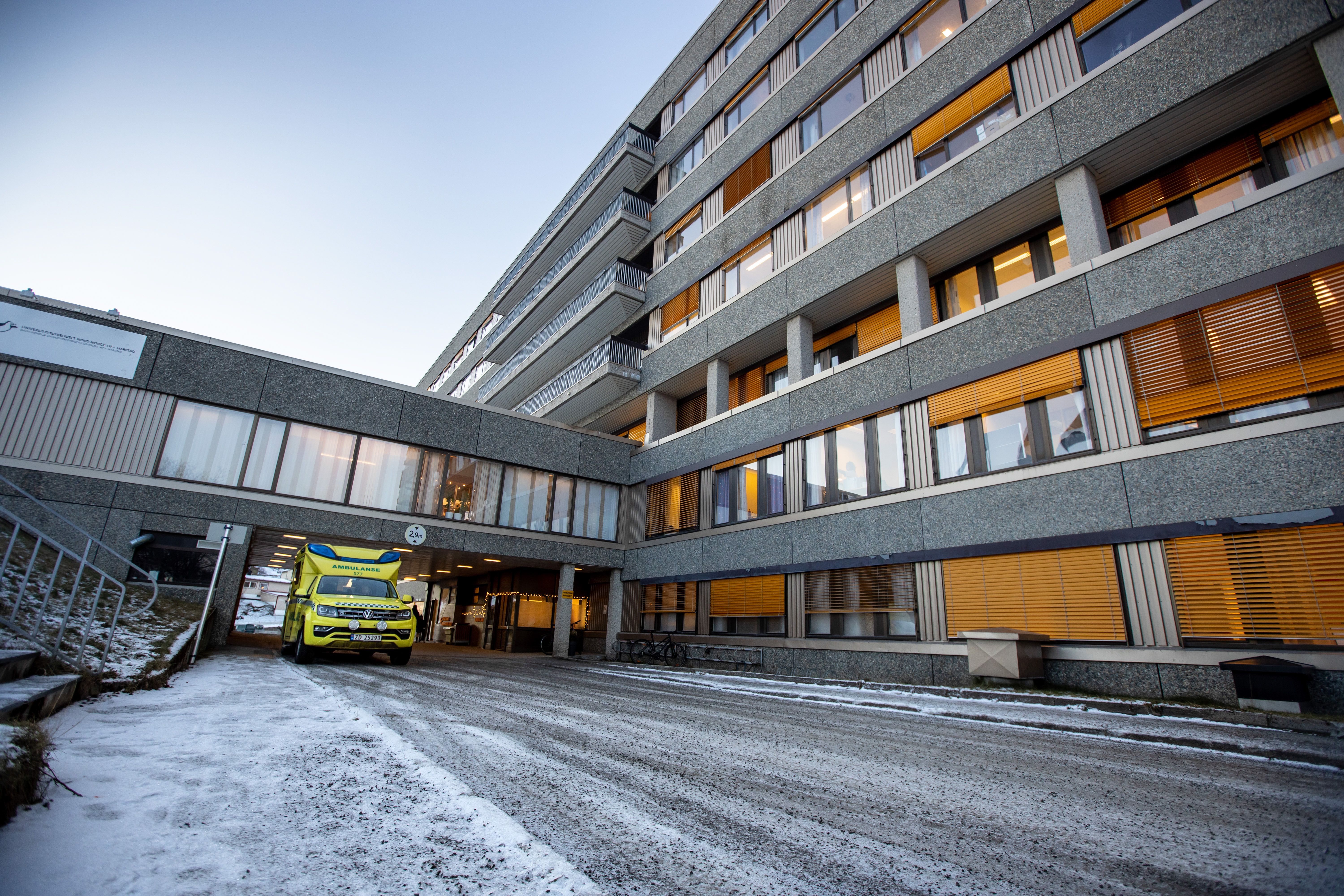 Fire personer fortsatt innlagt etter den alvorlige ulykken - ht.no