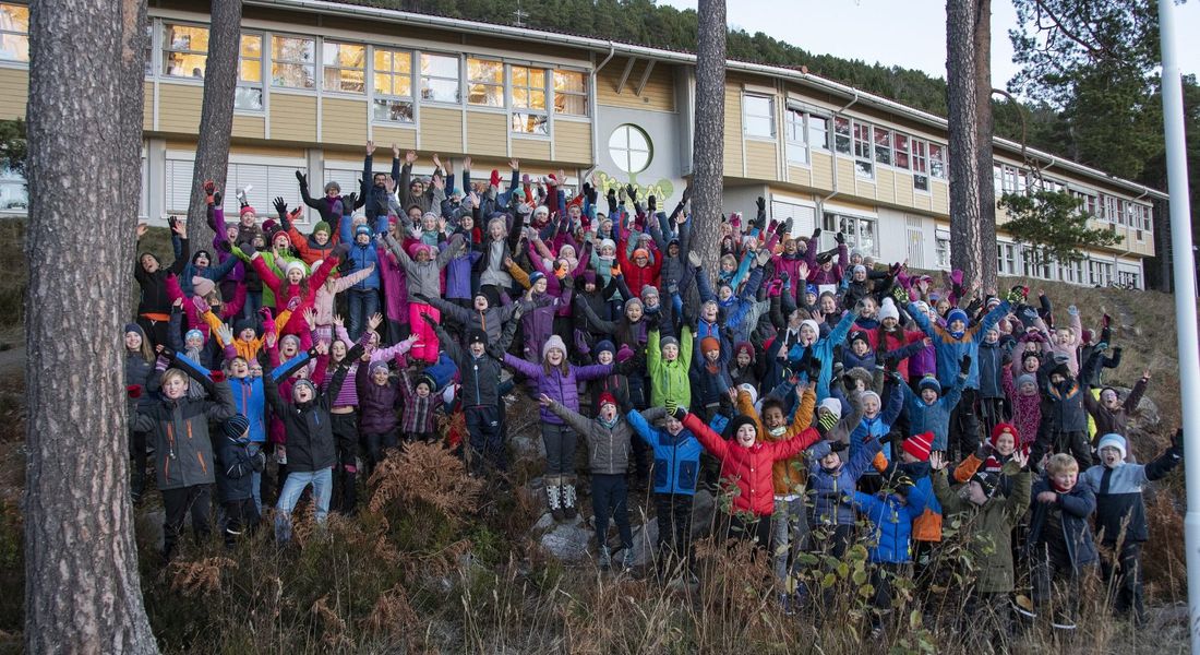 Tenk at Kvam skole er 25 år. Den ser så ung ut! - rbnett.no Tenk at Kvam skole er 25 år. Den ser så ung ut! - rbnett.no