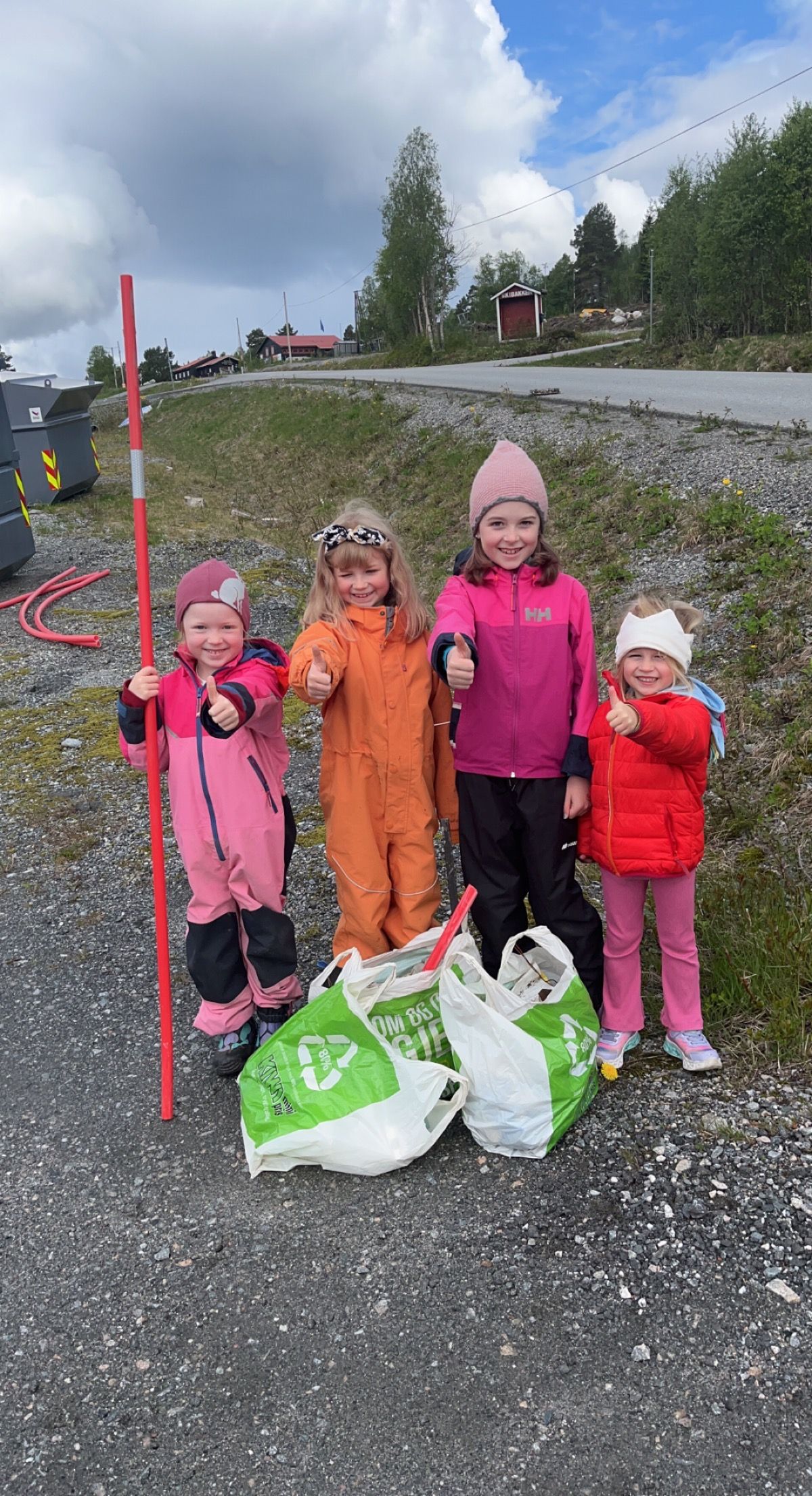 Tommel opp for søppelrydding - morenytt.no