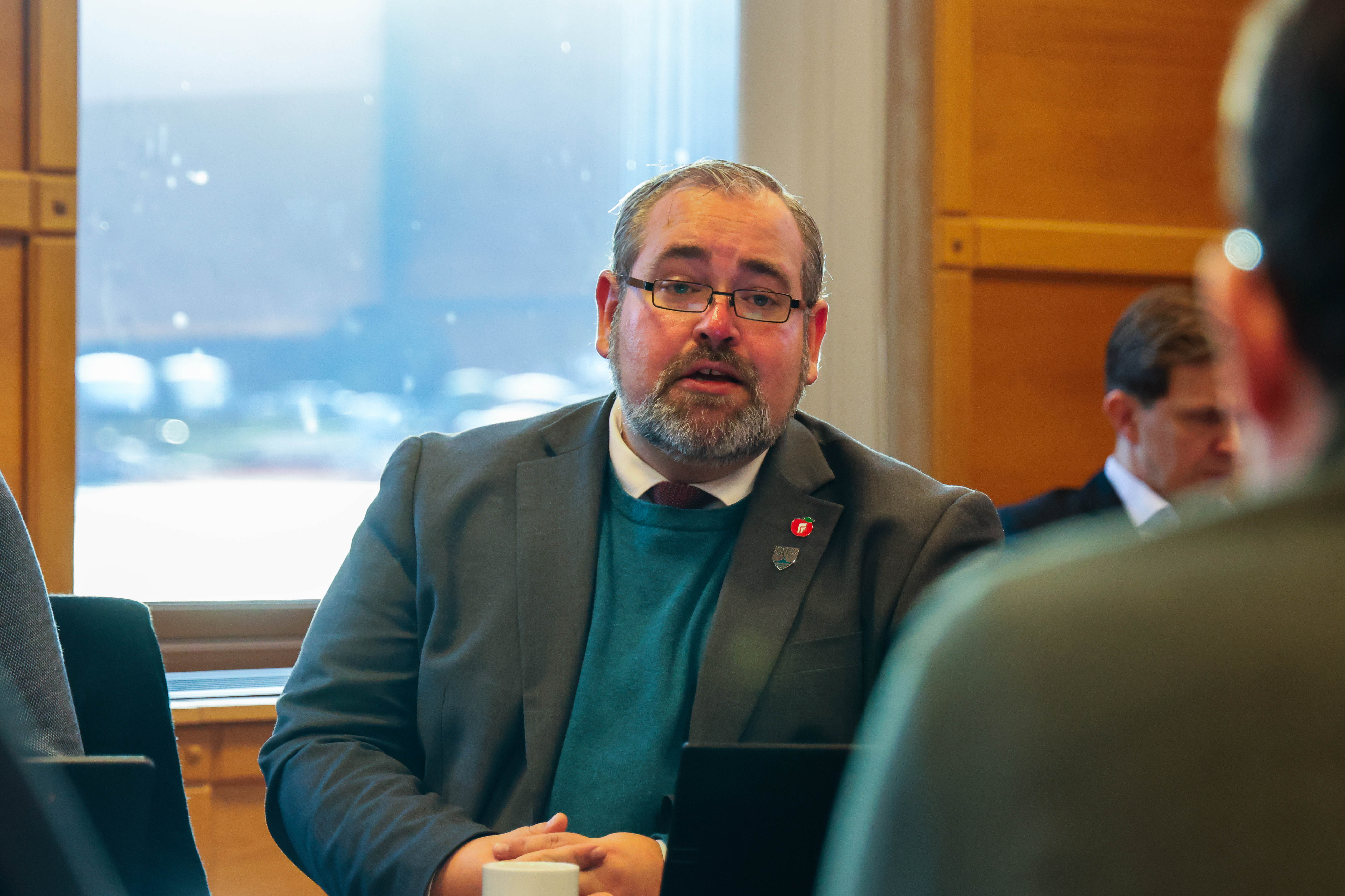 Har alle de andre partiene glemt den viktigste delen av demokratiet ...