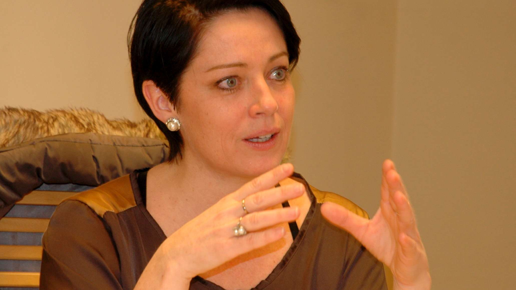 Else-May Botten (Ap) brakk ryggen i skiulykke - smp.no