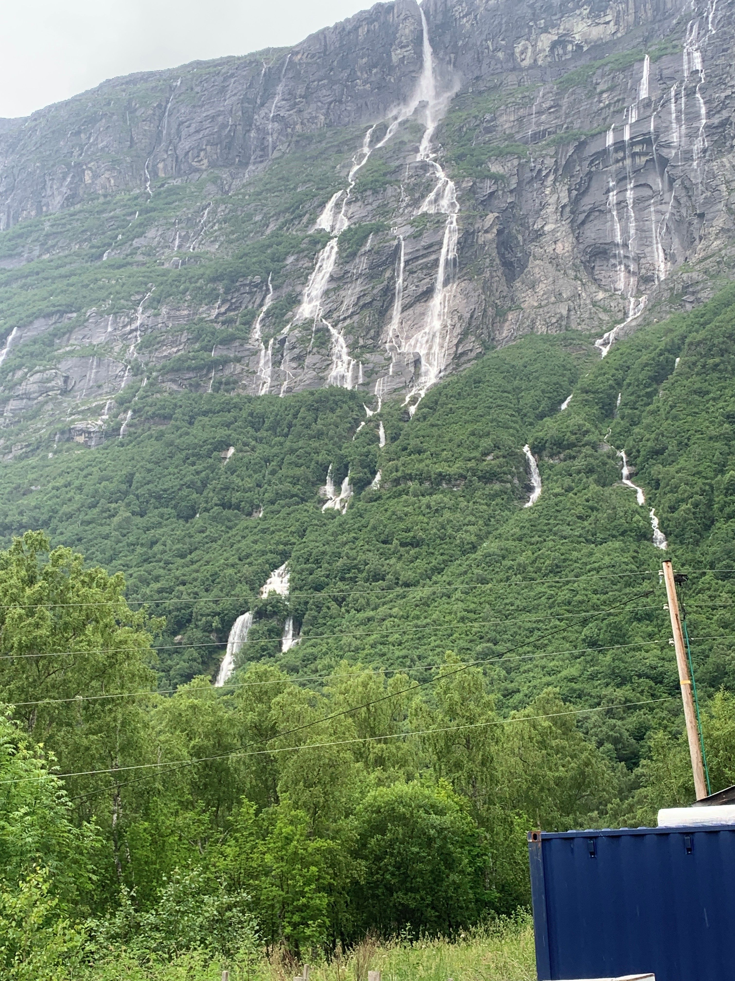 Se videoer fra elva og Vinnu - driva.no