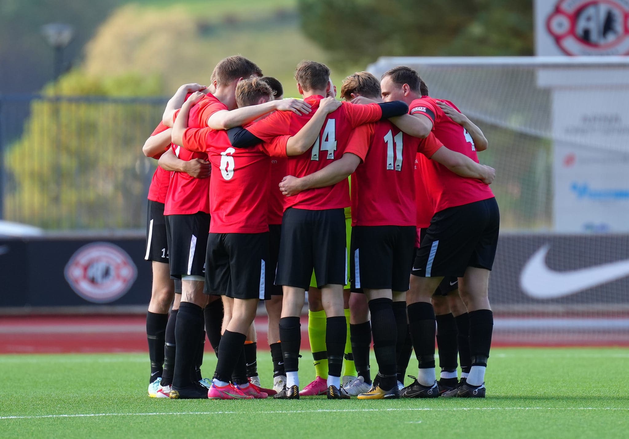 Juniorene holdt lekestue med røde striler - bygdanytt.no