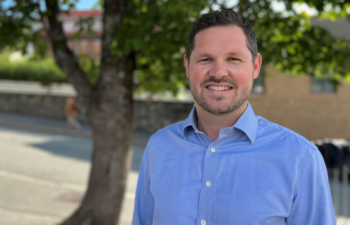 Jon Eivind (45) har fått jobben som daglig leder - varden.no