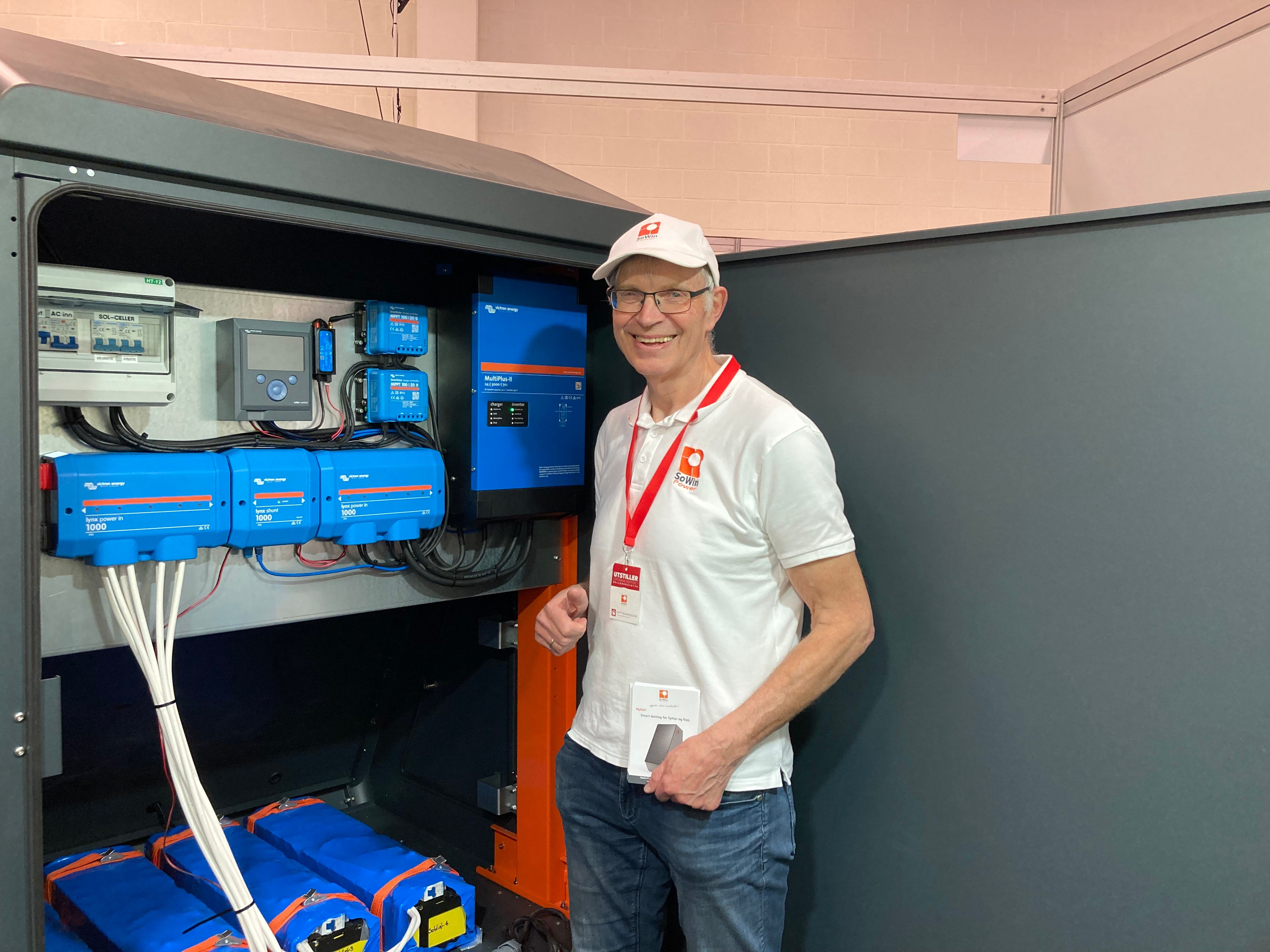 Per har laget «plug and play» solcelleanlegg - hitra-froya.no