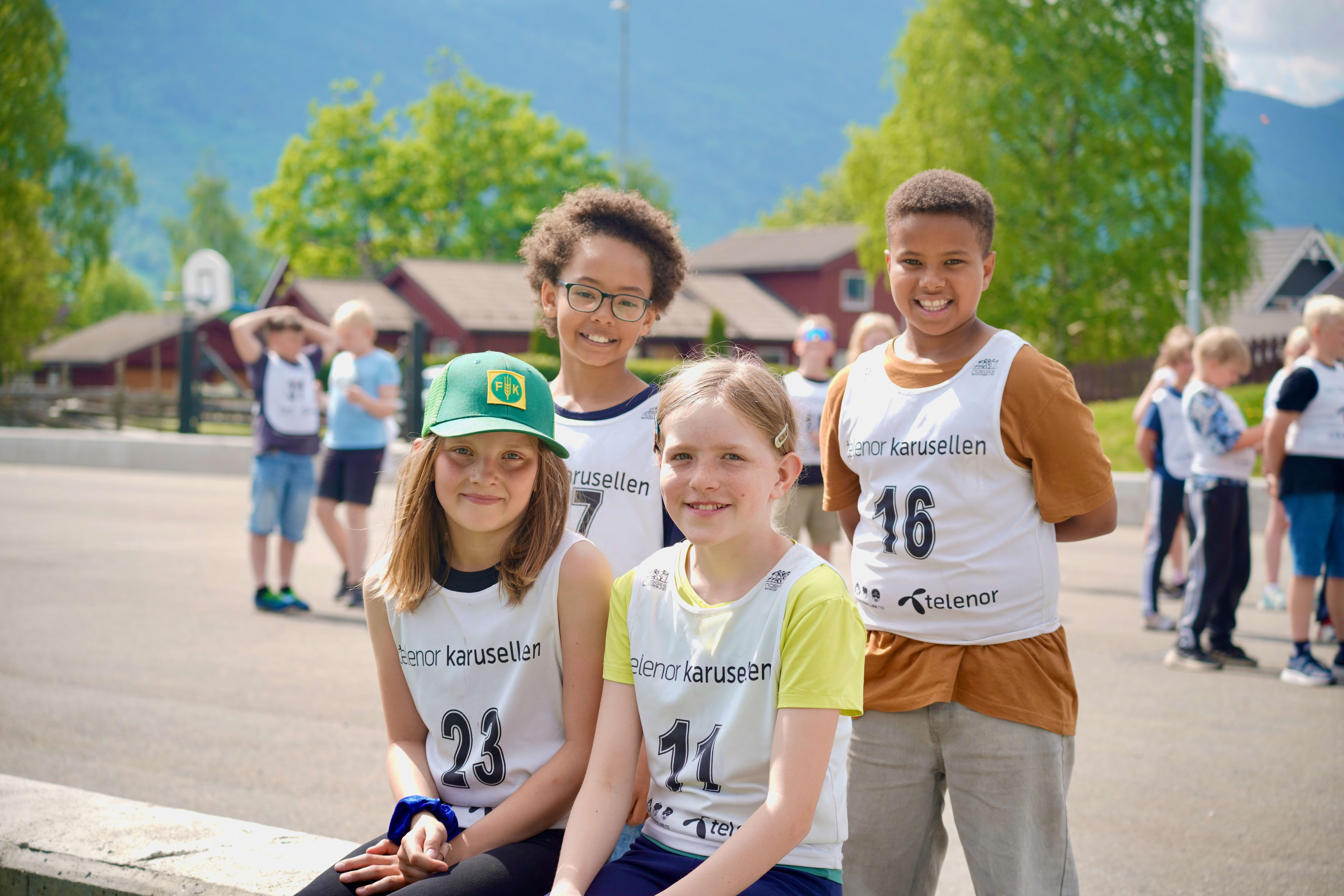 Kult å liksom vera i militæret - fjuken.no