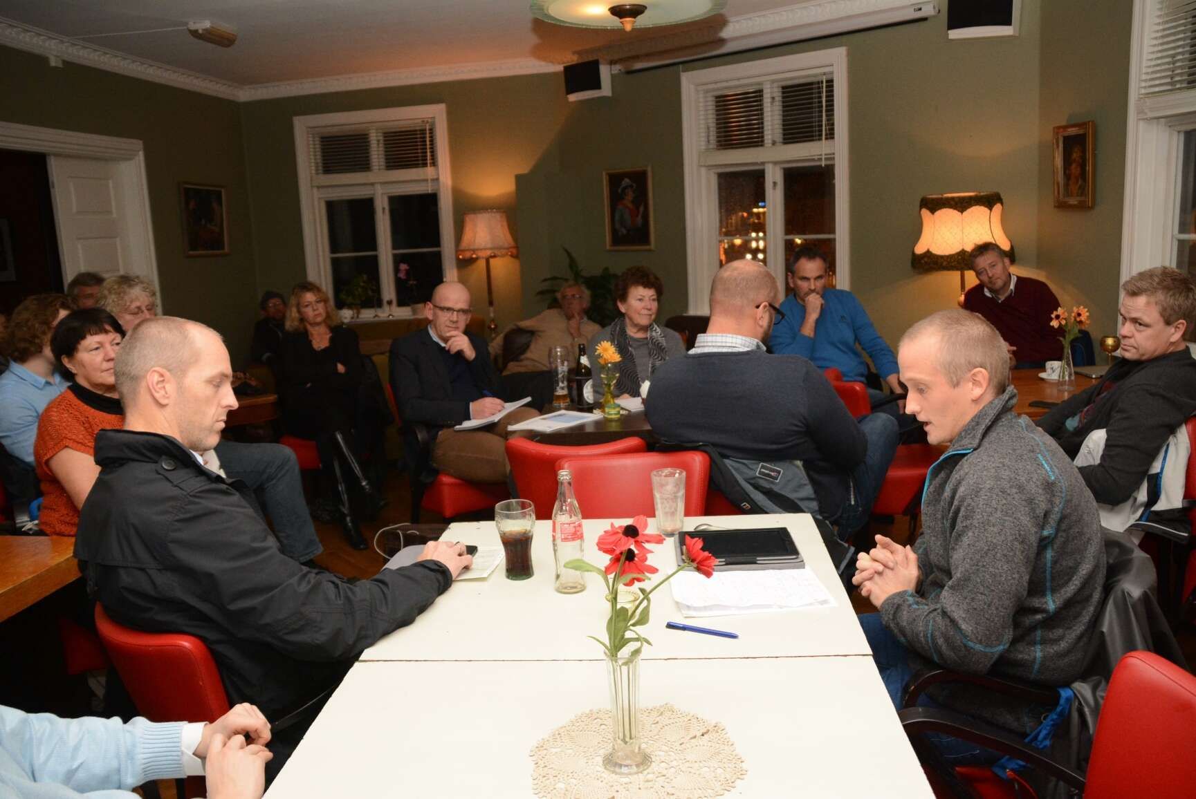 Skeptisk til planen for Landvik skole - gat.no