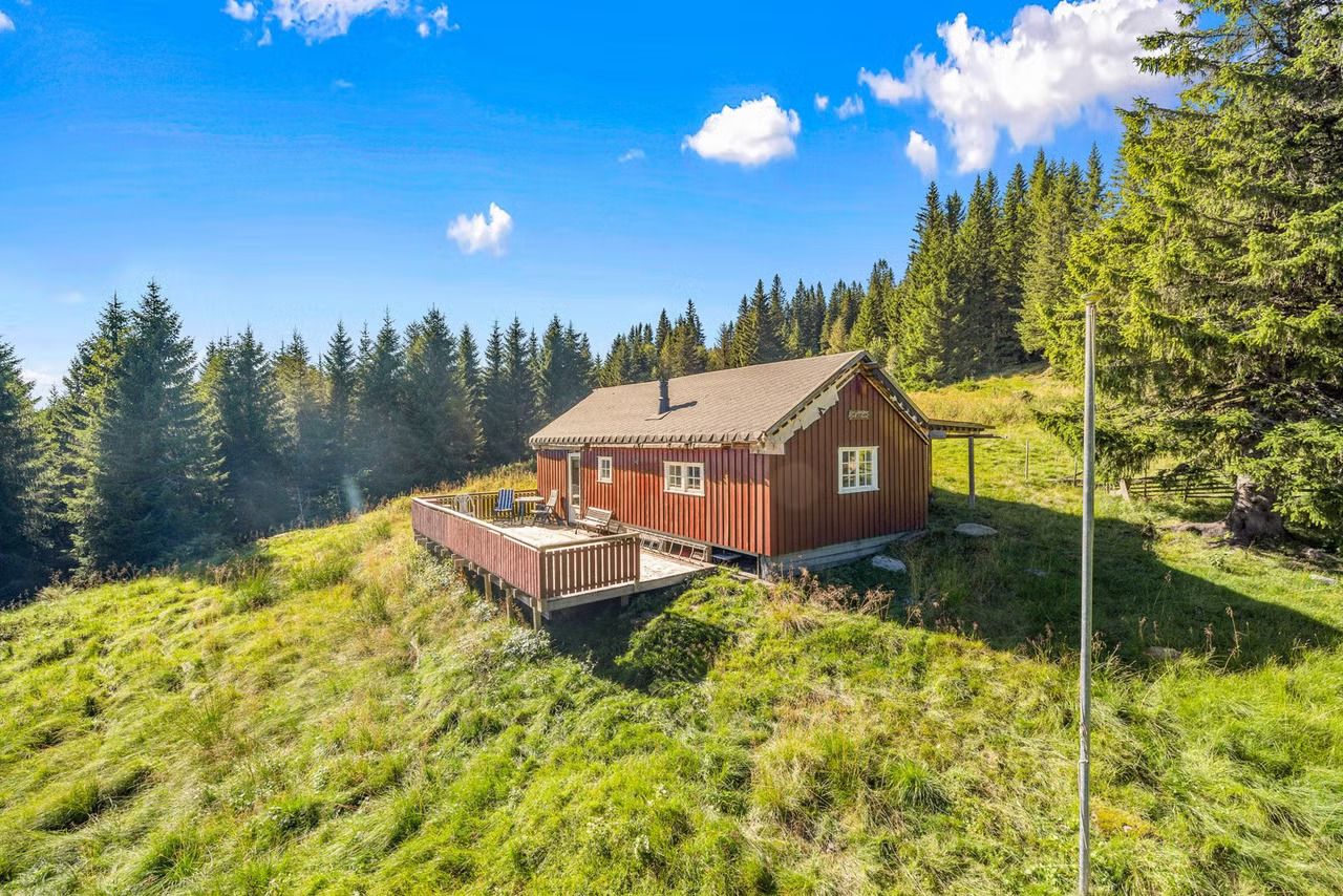 Denne hytta koster langt under en halv million - mn24.no