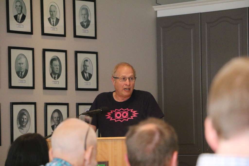 Han ville asfaltere Per Bolstad plass - fjordingen.no