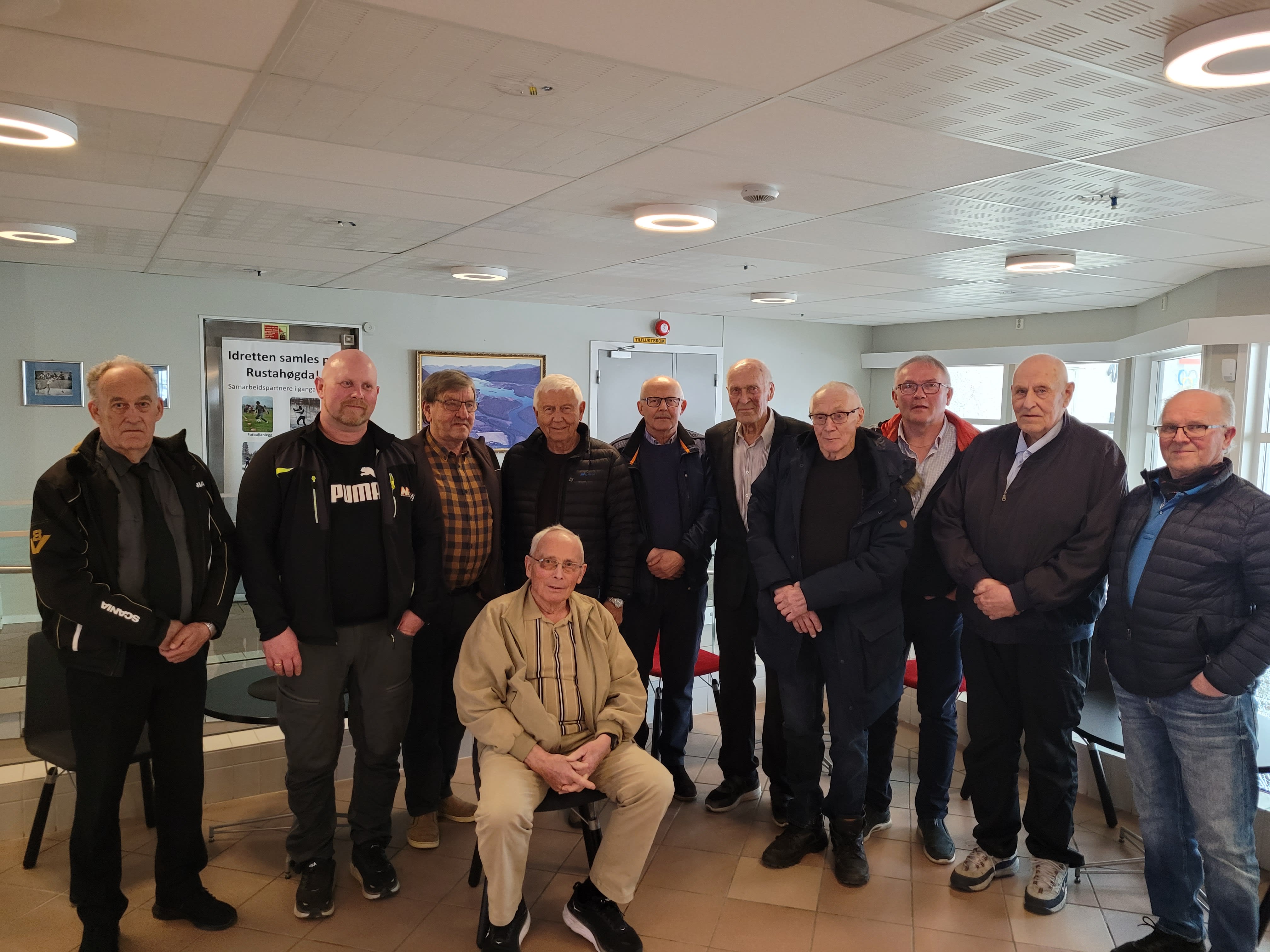 Varig vennskap tross stein under gasspedalen og fastspikrede tresko ...