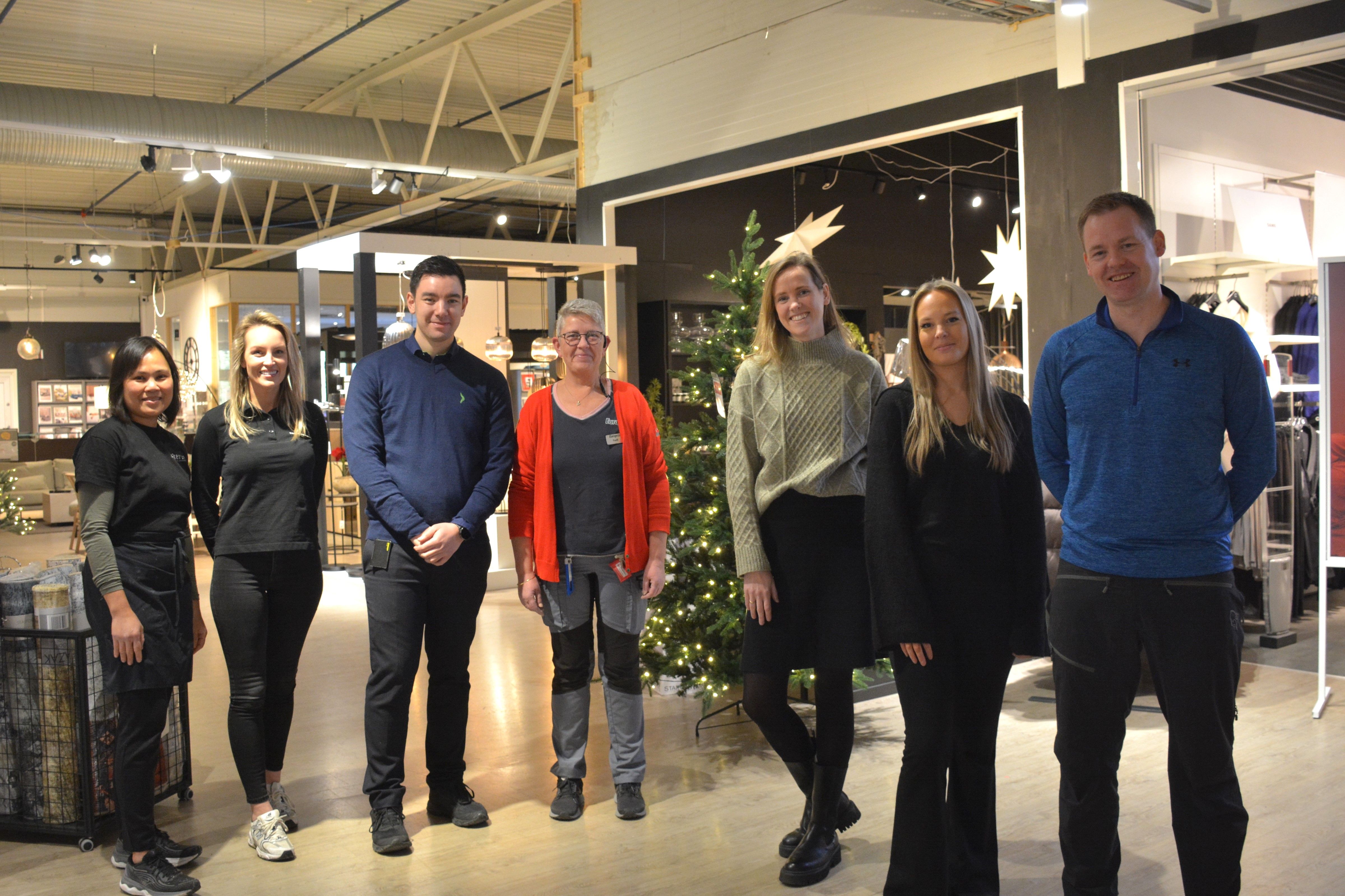 Åpnet julehuset en måned tidligere – gir like god omsetning - fjt.no