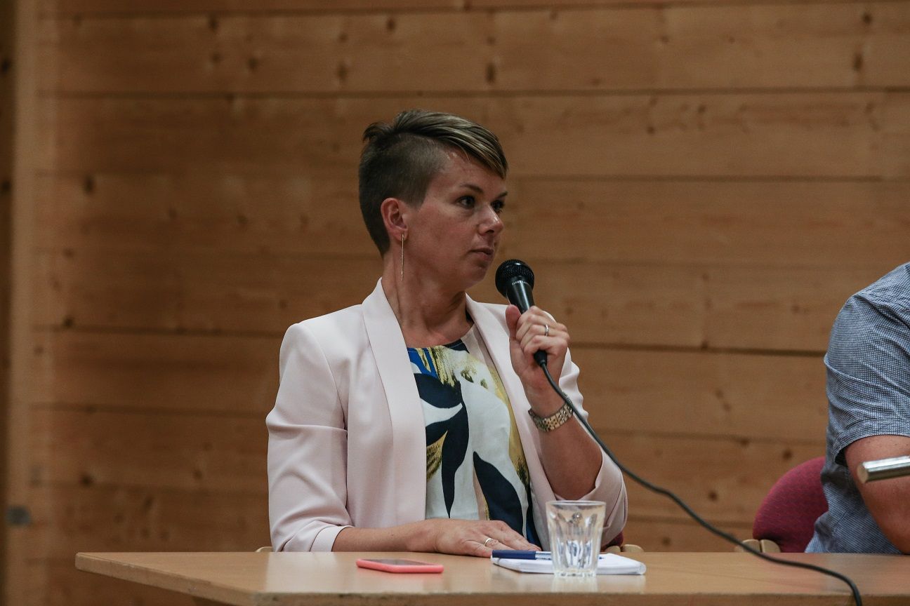 Prøvde å overbevise sambygdingane om å bli i Vågsøy - fjt.no