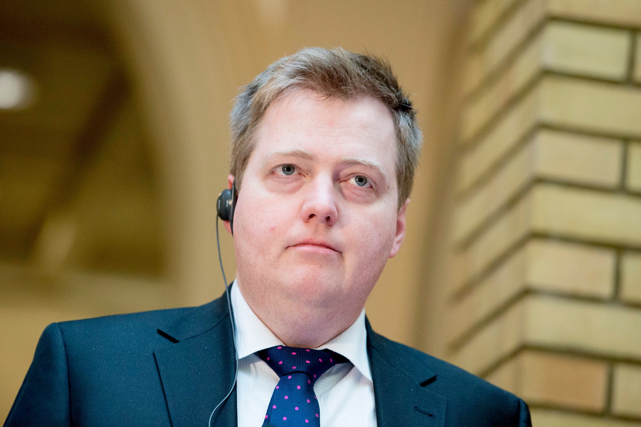 Islands statsminister har selskap i skatteparadis - adressa.no