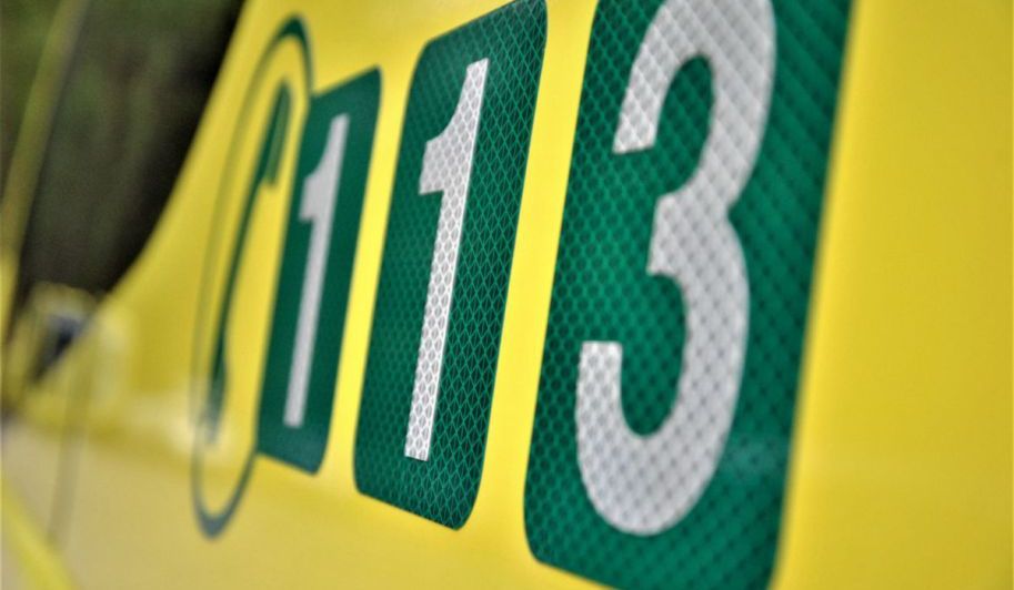Mann frakta til sjukehus med kuttskade - stord24.no Mann frakta til sjukehus med kuttskade - stord24.no