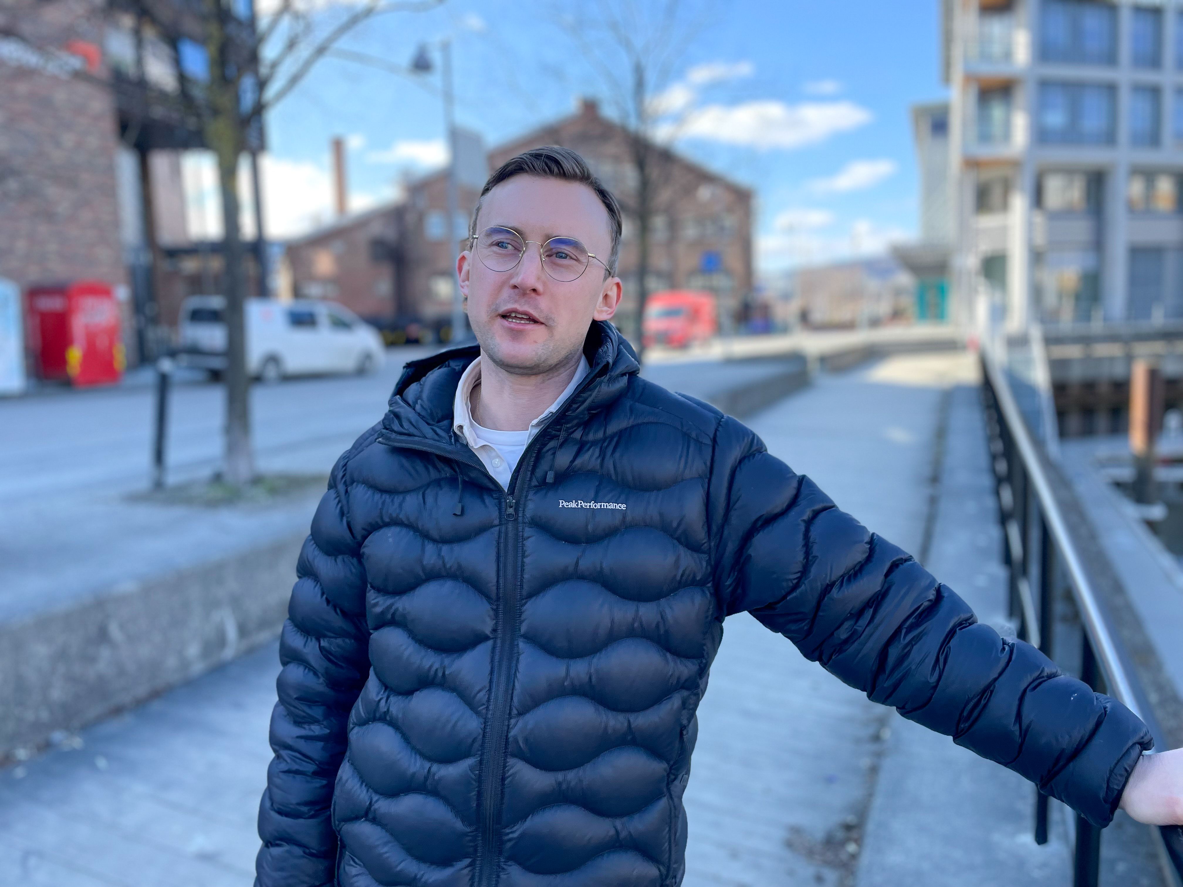 Nå er det naturlig å avslutte reisen. Jeg har jobbet her over halve ...