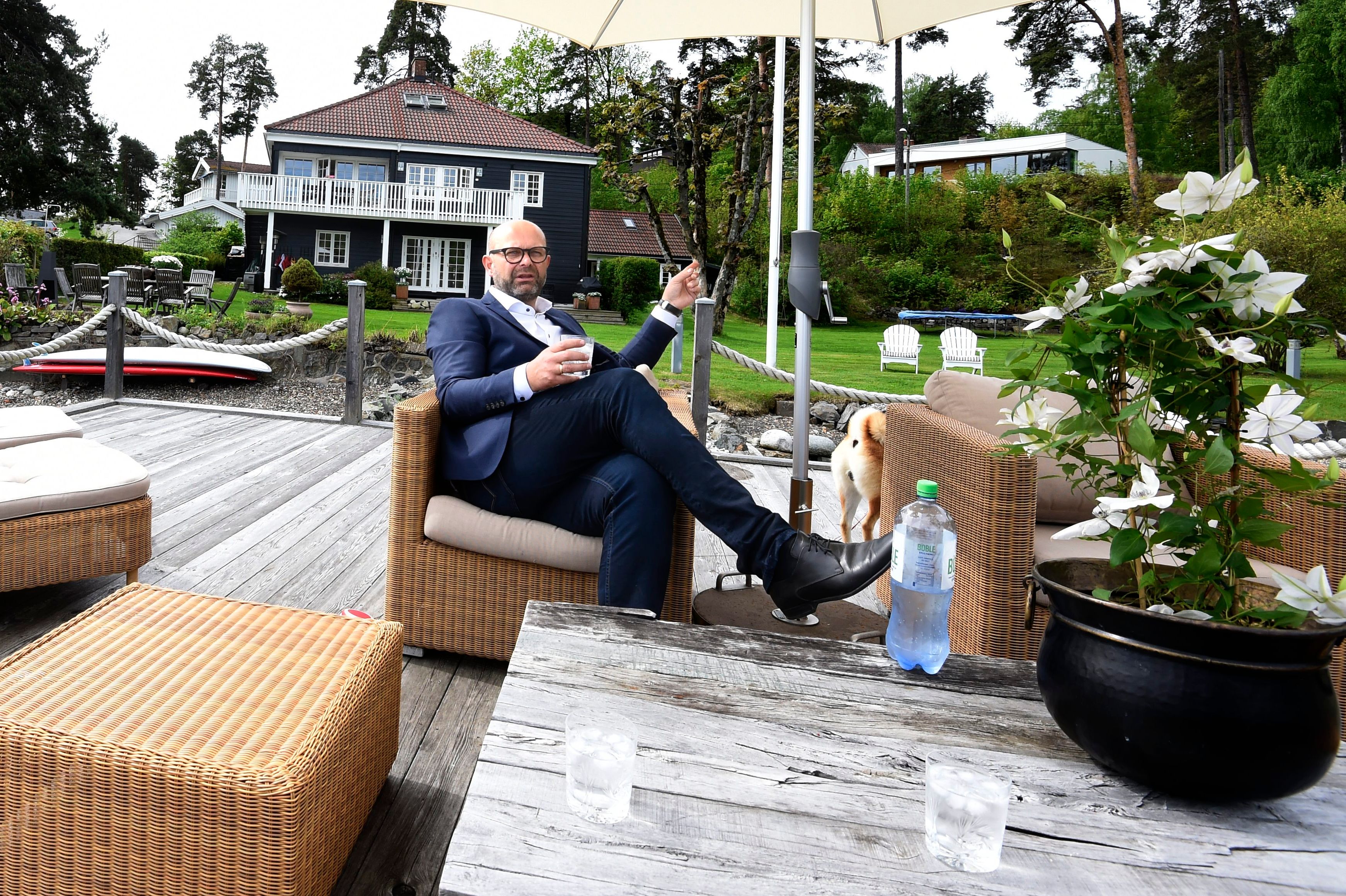 Svindler tømte Terjes kontoer – kjøpte luksusbil og hus i Spania ...