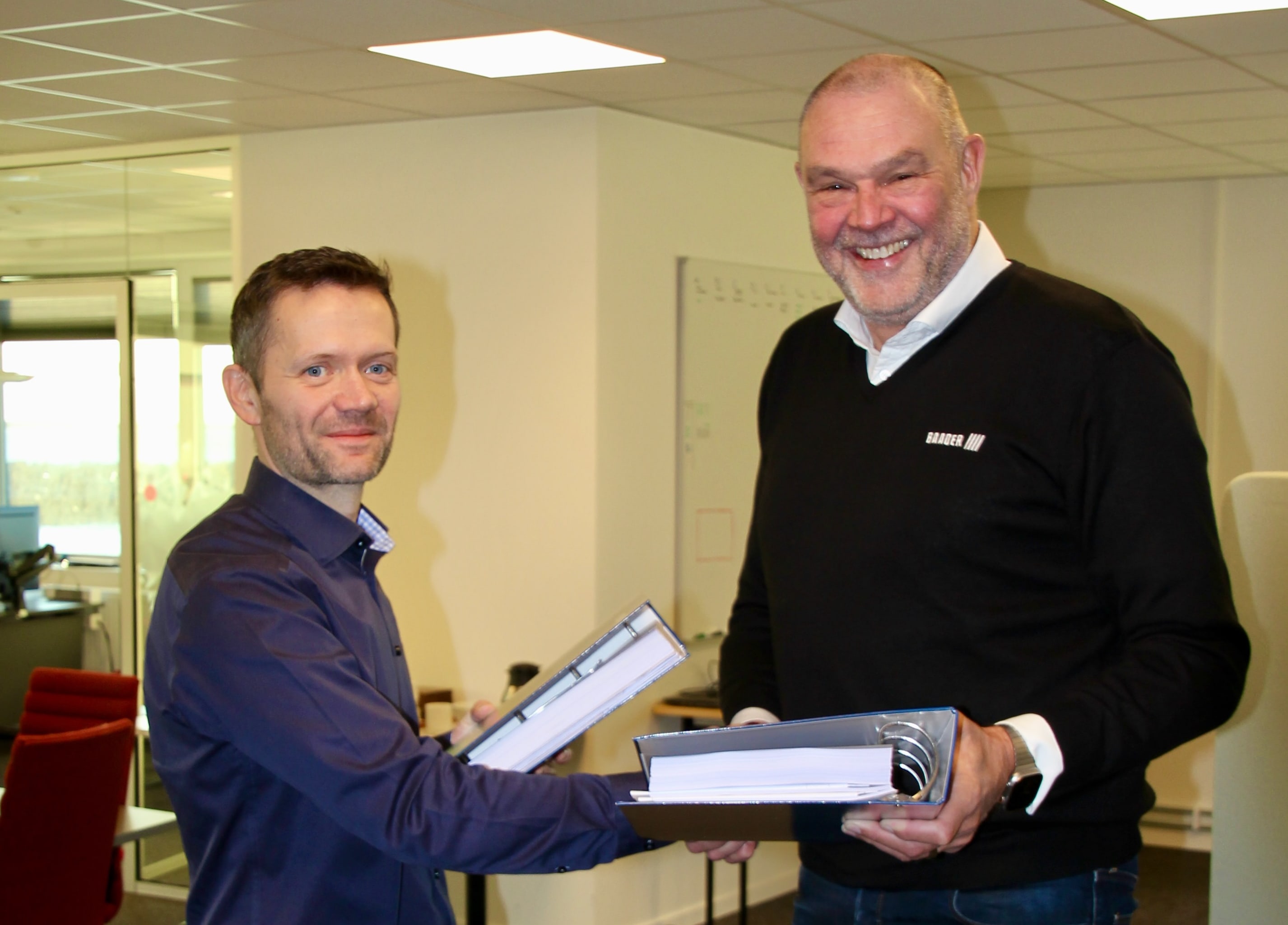 Skal levere utstyr til ny laksefabrikk - smp.no