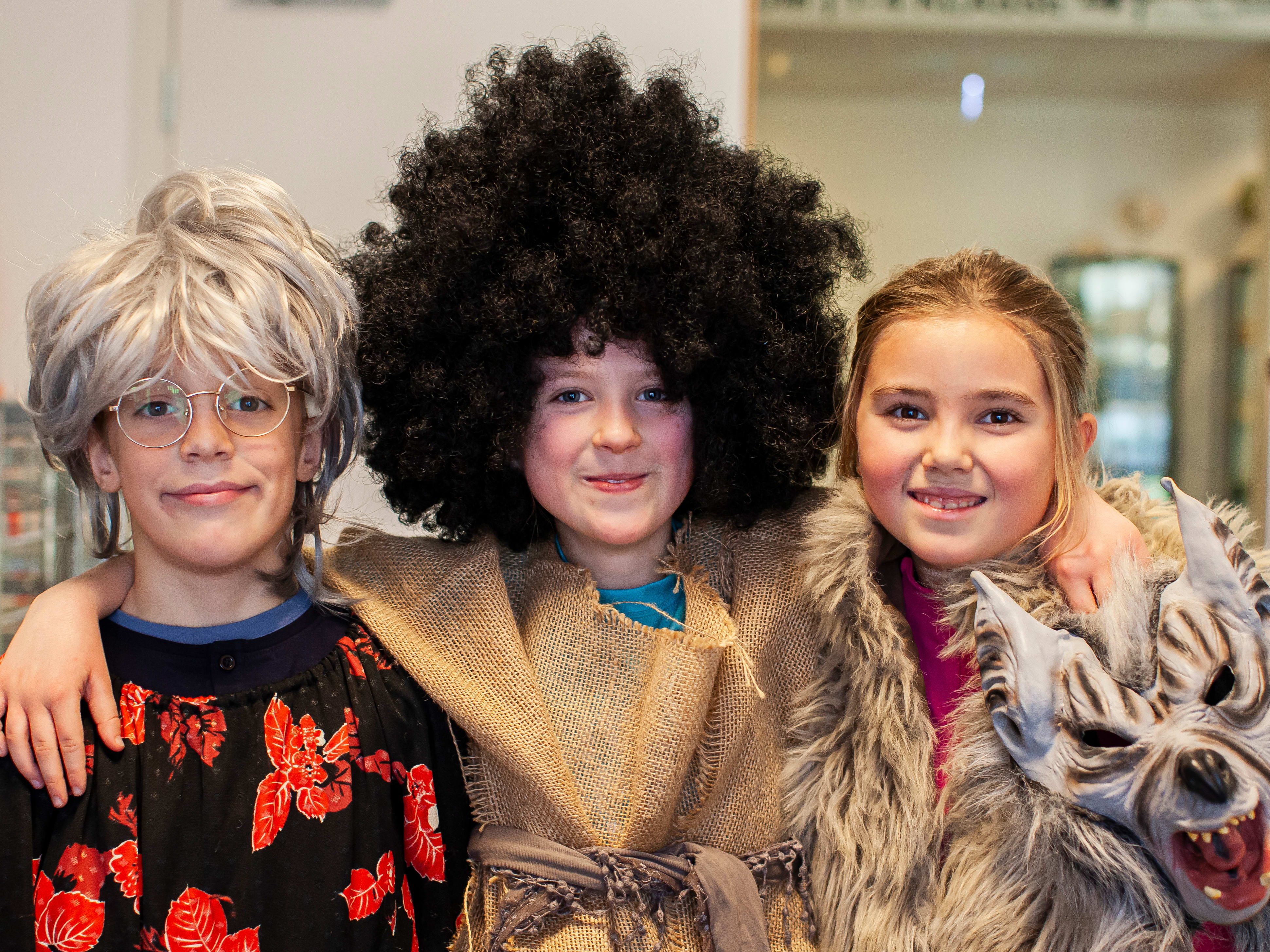 Serverte kaffe, polka og engelske eventyr