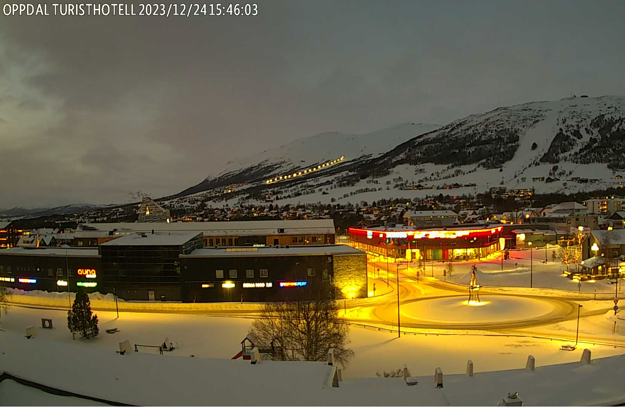 Snøfokk og farevarsel inn i jula - opp.no