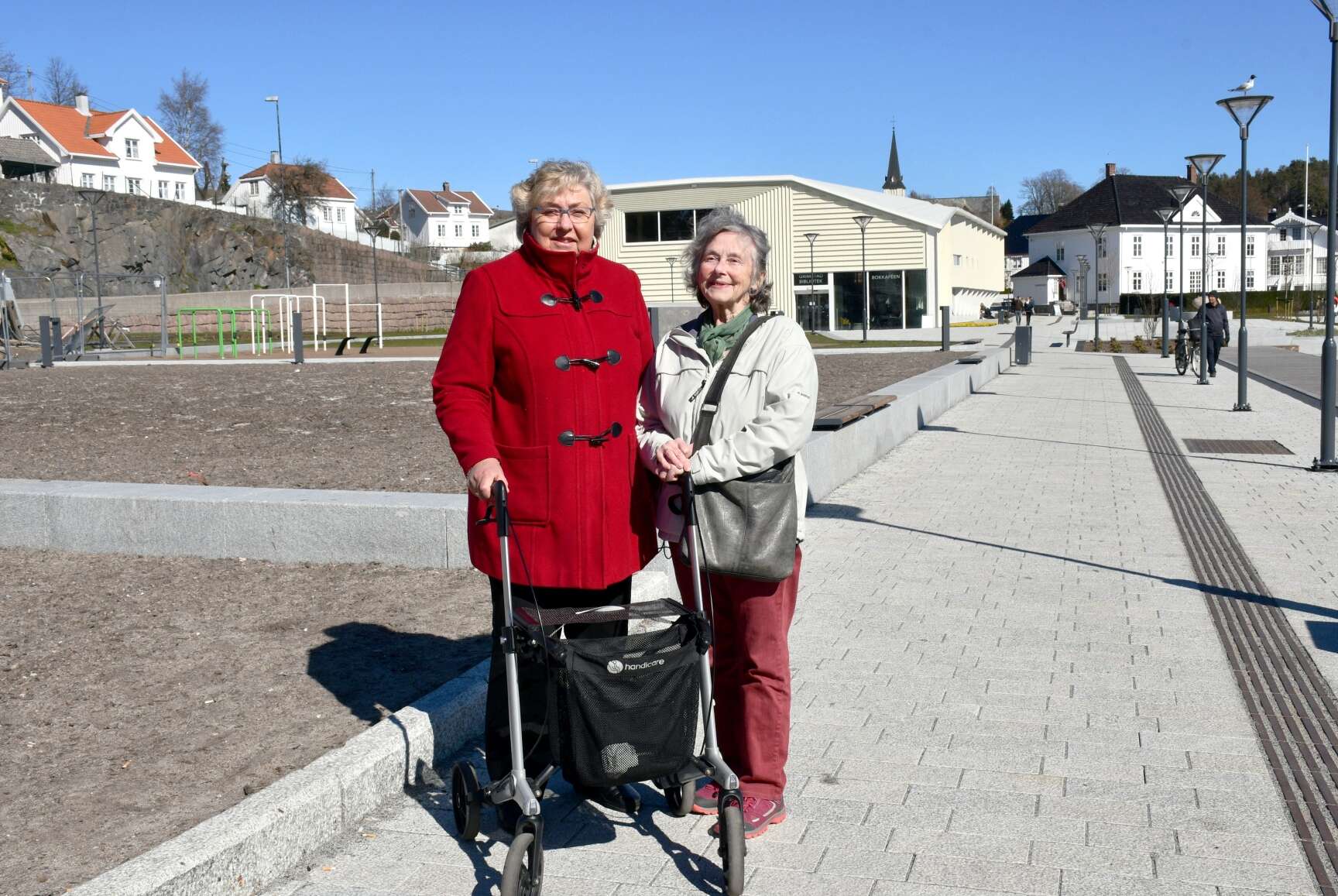 Glad for handikapparkering her - gat.no