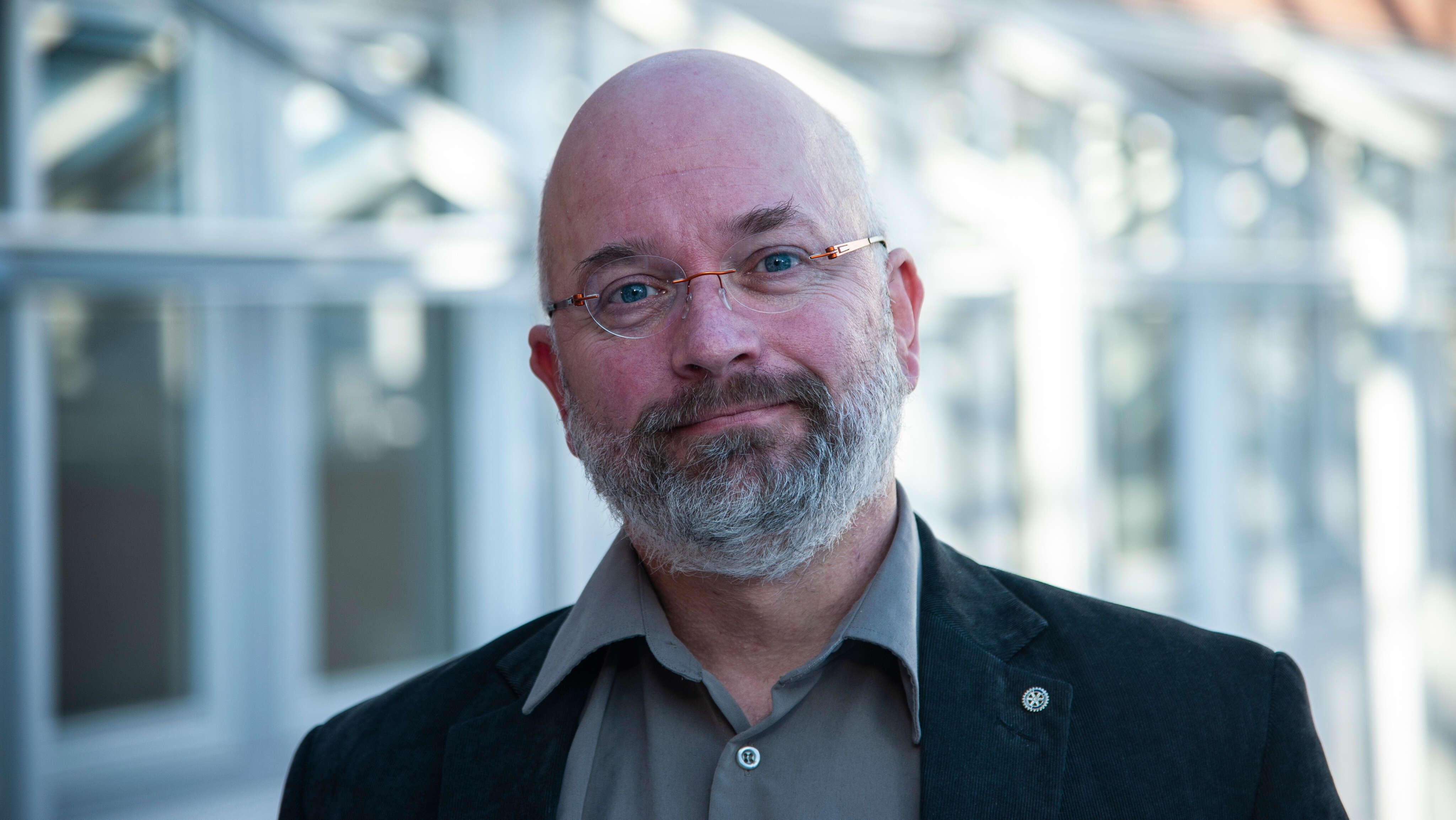 Nå ønsker mange å bli smitta. Det reagerer Jörn sterkt på: – Det er ...