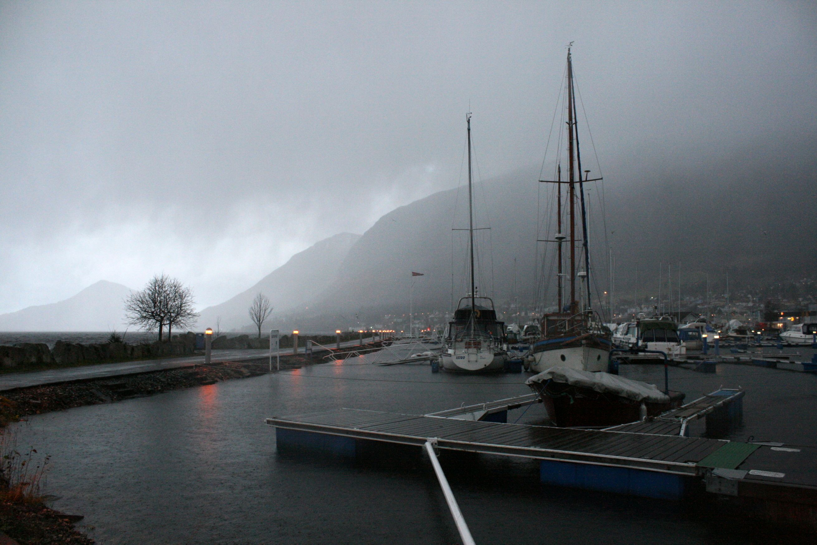 Kuling og regn - morenytt.no