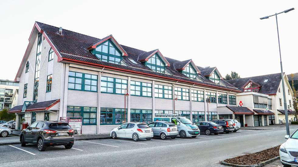 Det eine "Kleven-bygget" er til sals for 22,5 millionar kroner - smp.no