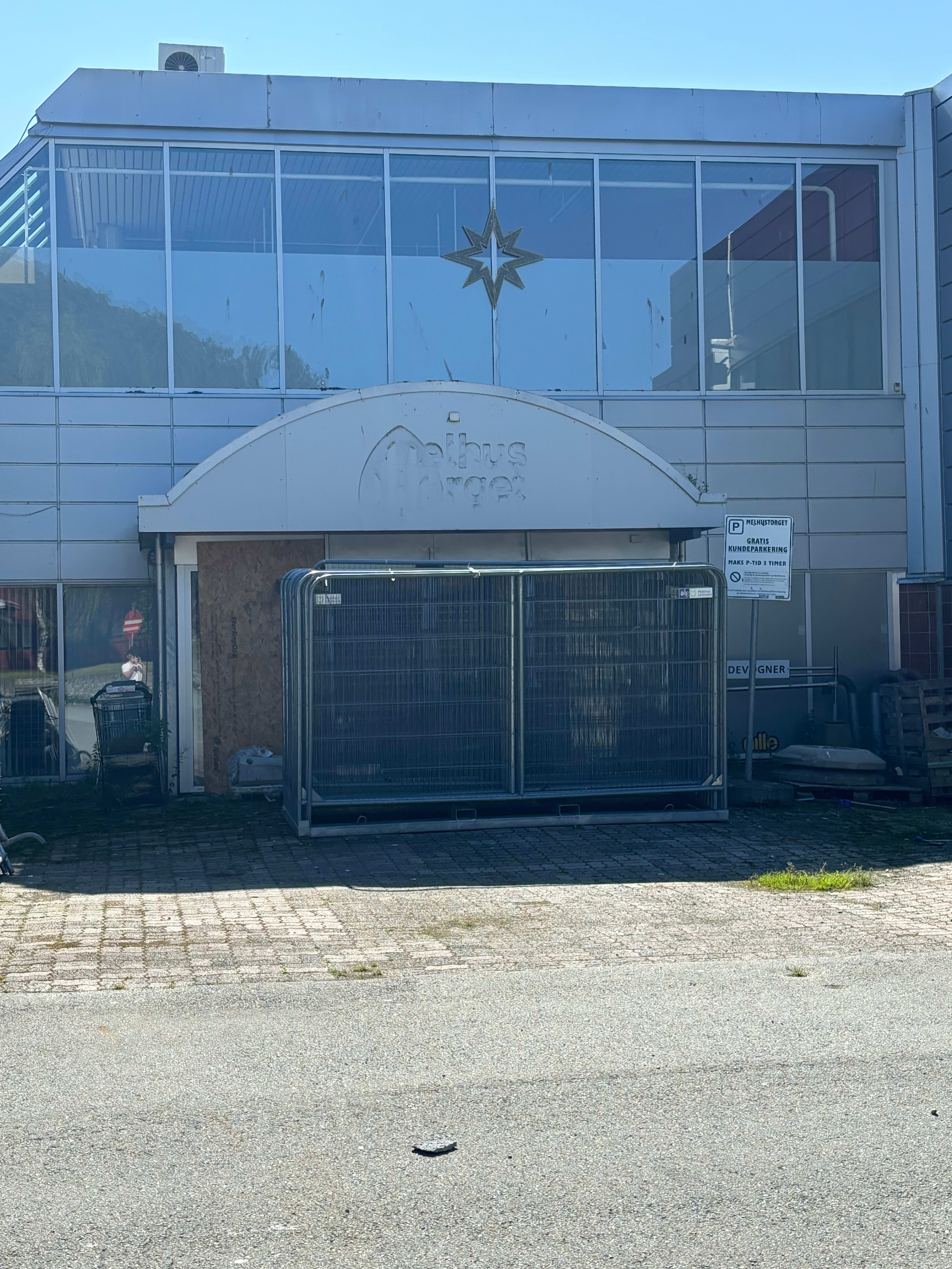 Dette vil skje med de gamle byggene i Melhus sentrum: – Ingenting før ...