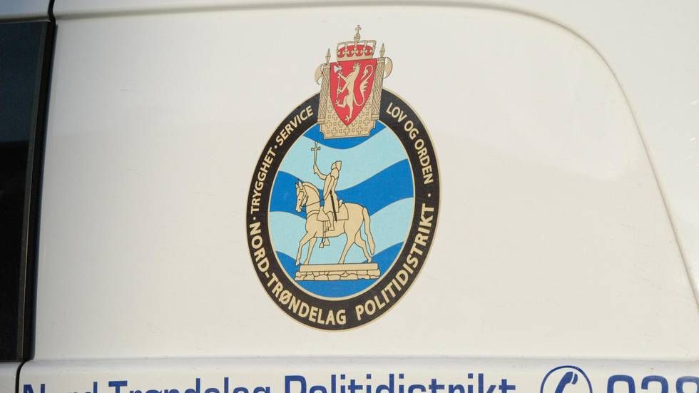 Skallet til politibil - innherred.no