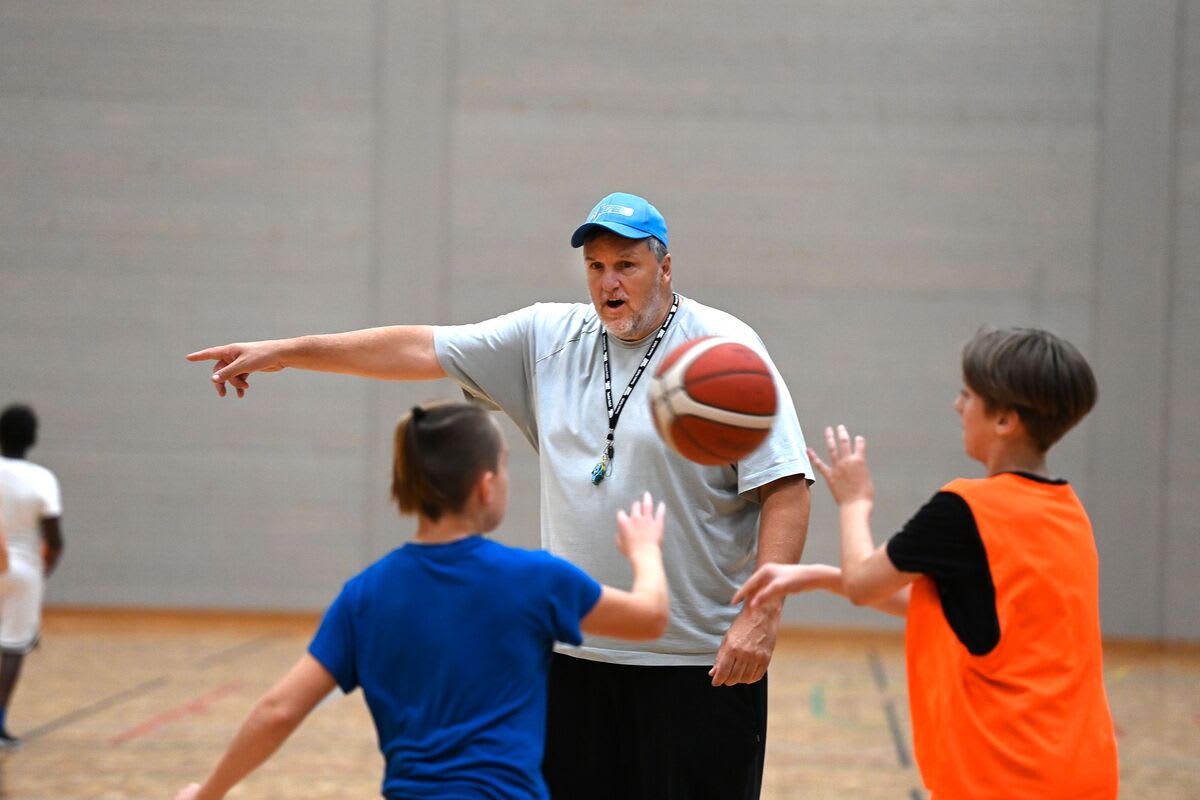 Starter nytt tilbud - rbnett.no