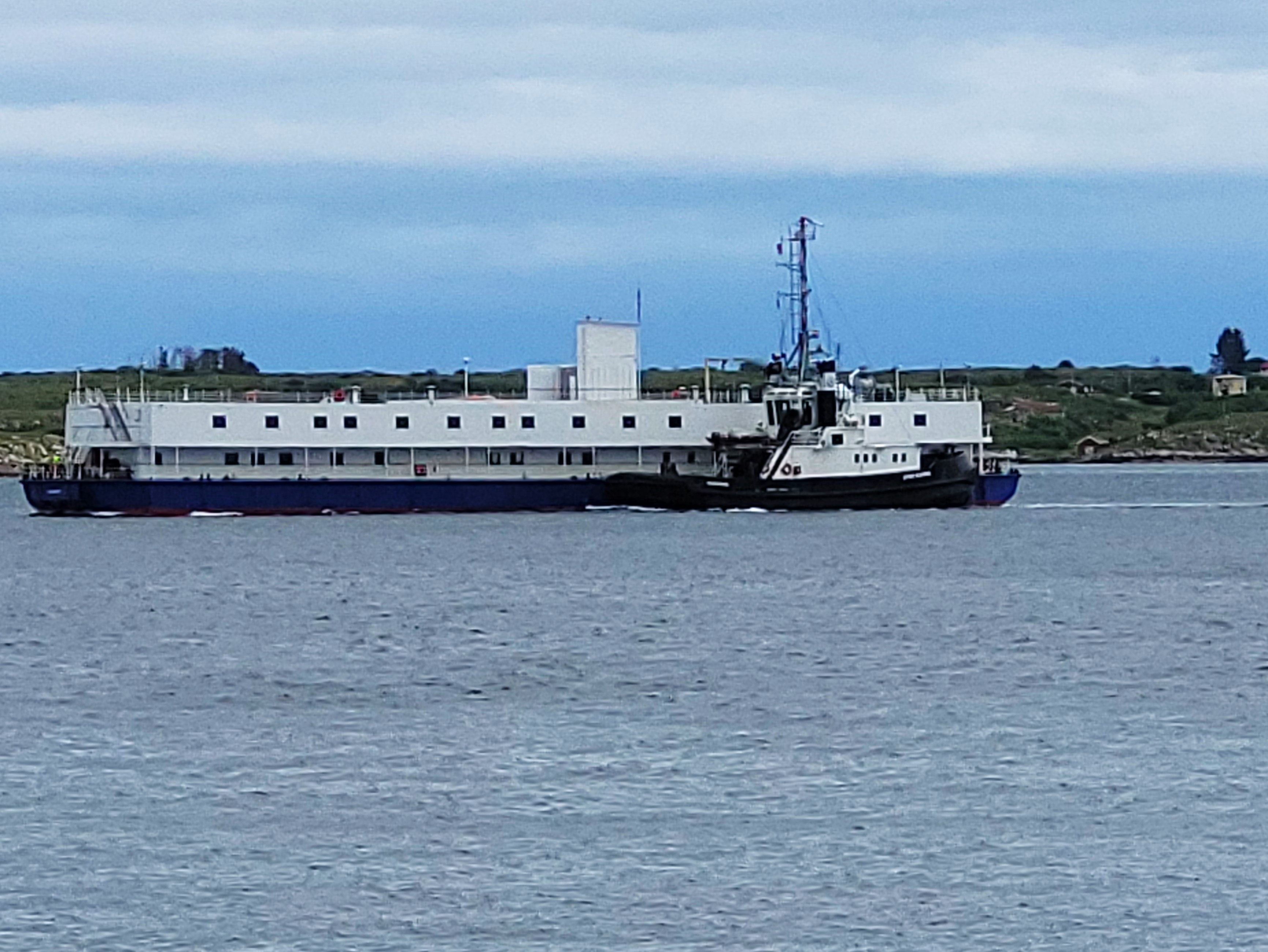 Her slepes det nye skolebygget forbi Sistranda - avisafroya.no