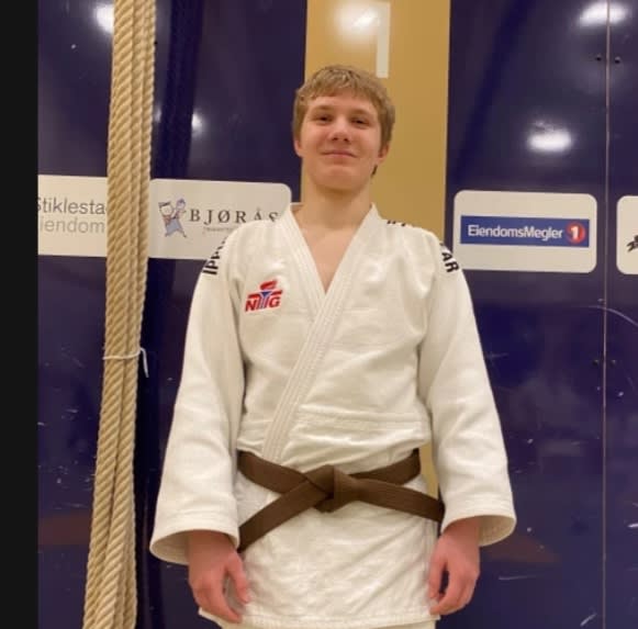 Kun en grad fra svart - innherred.no