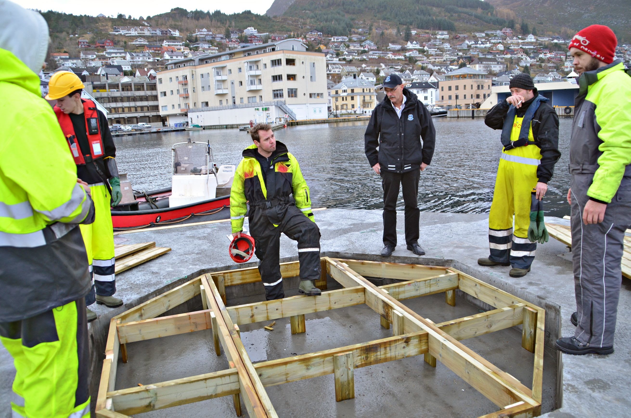 Lagar plass til hundre båtar - fjt.no