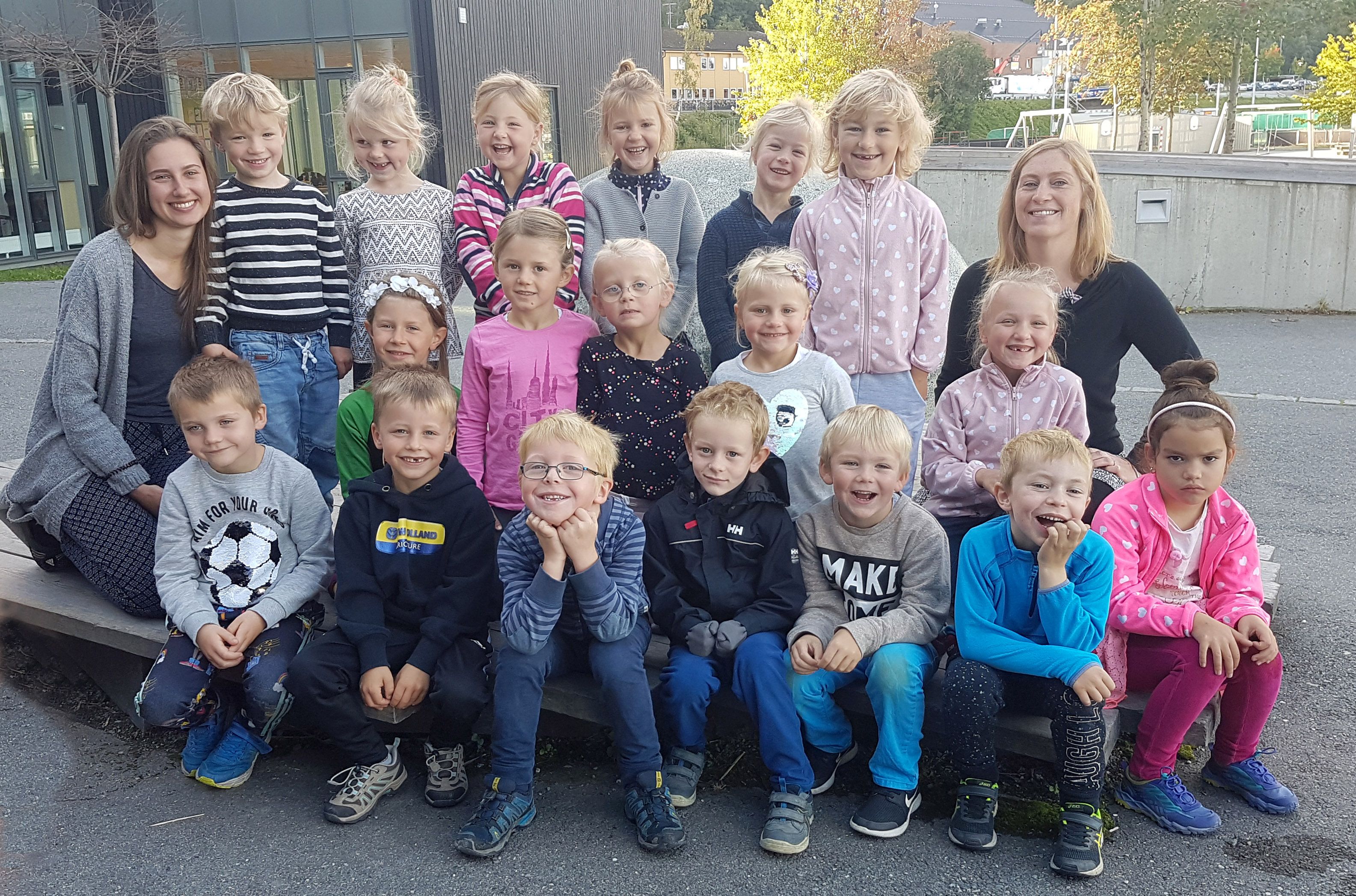 Her kan du se alle våre 508 skolestartere - bladet.no
