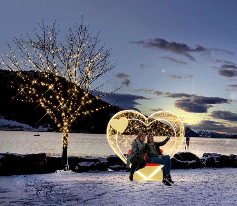 Får nytt fotopunkt - eit lysande hjarte - fjordabladet.no